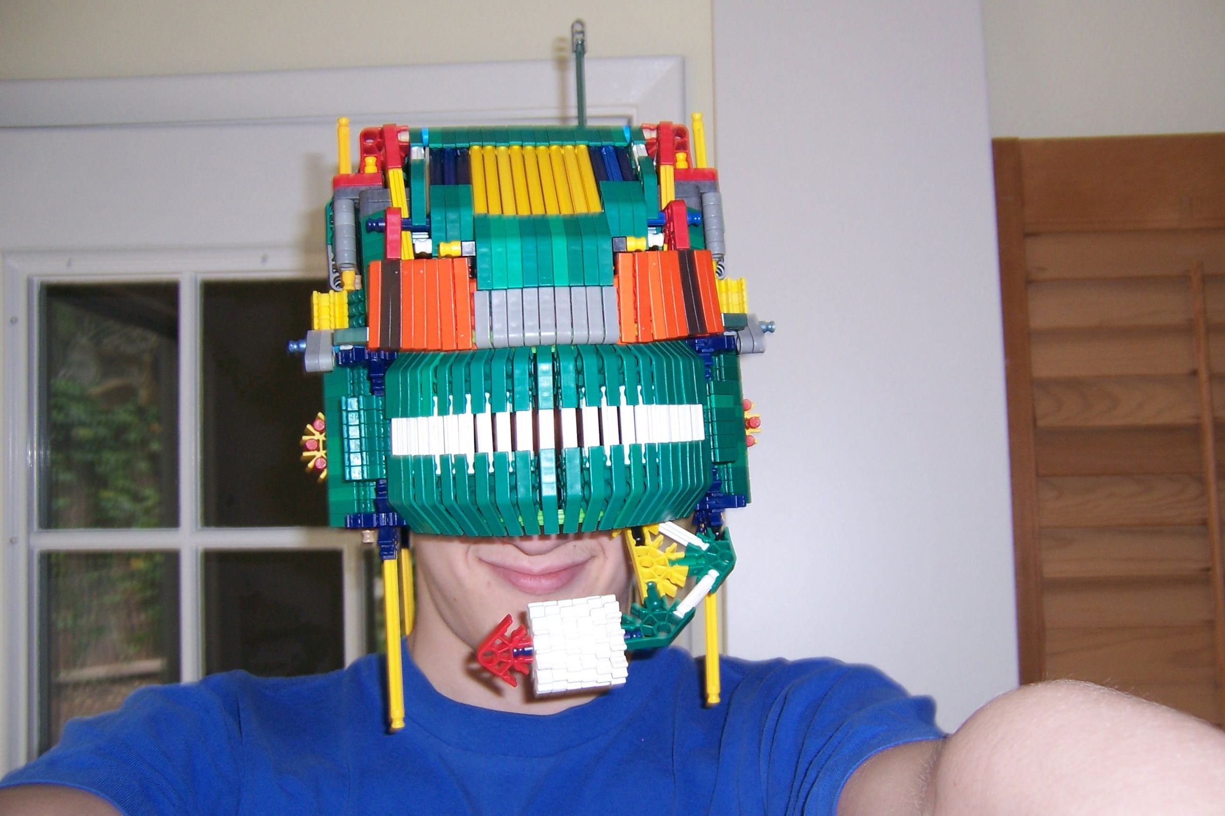Knex Space Helmet - Instructables