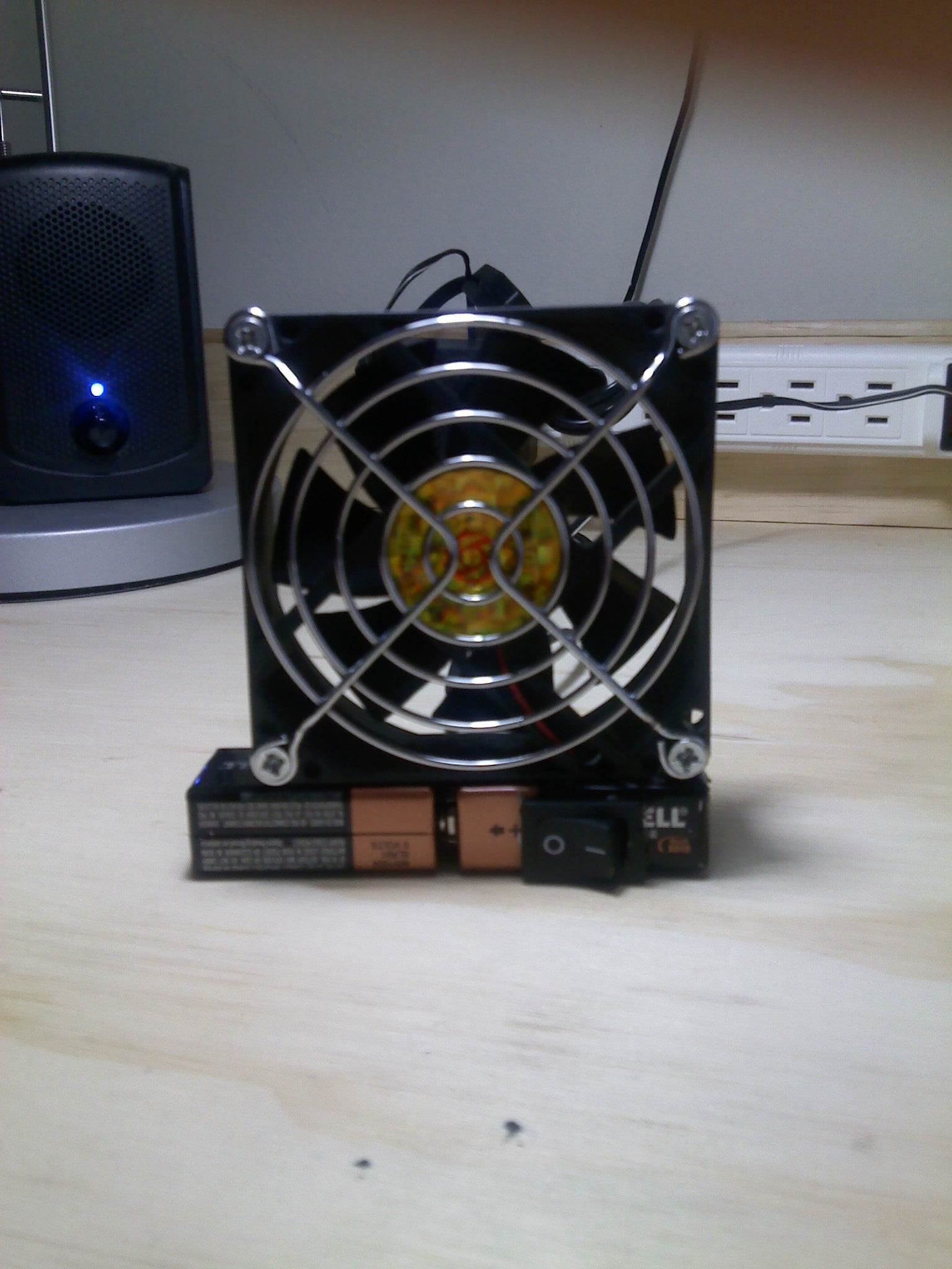 Portable Fan : 4 Steps - Instructables