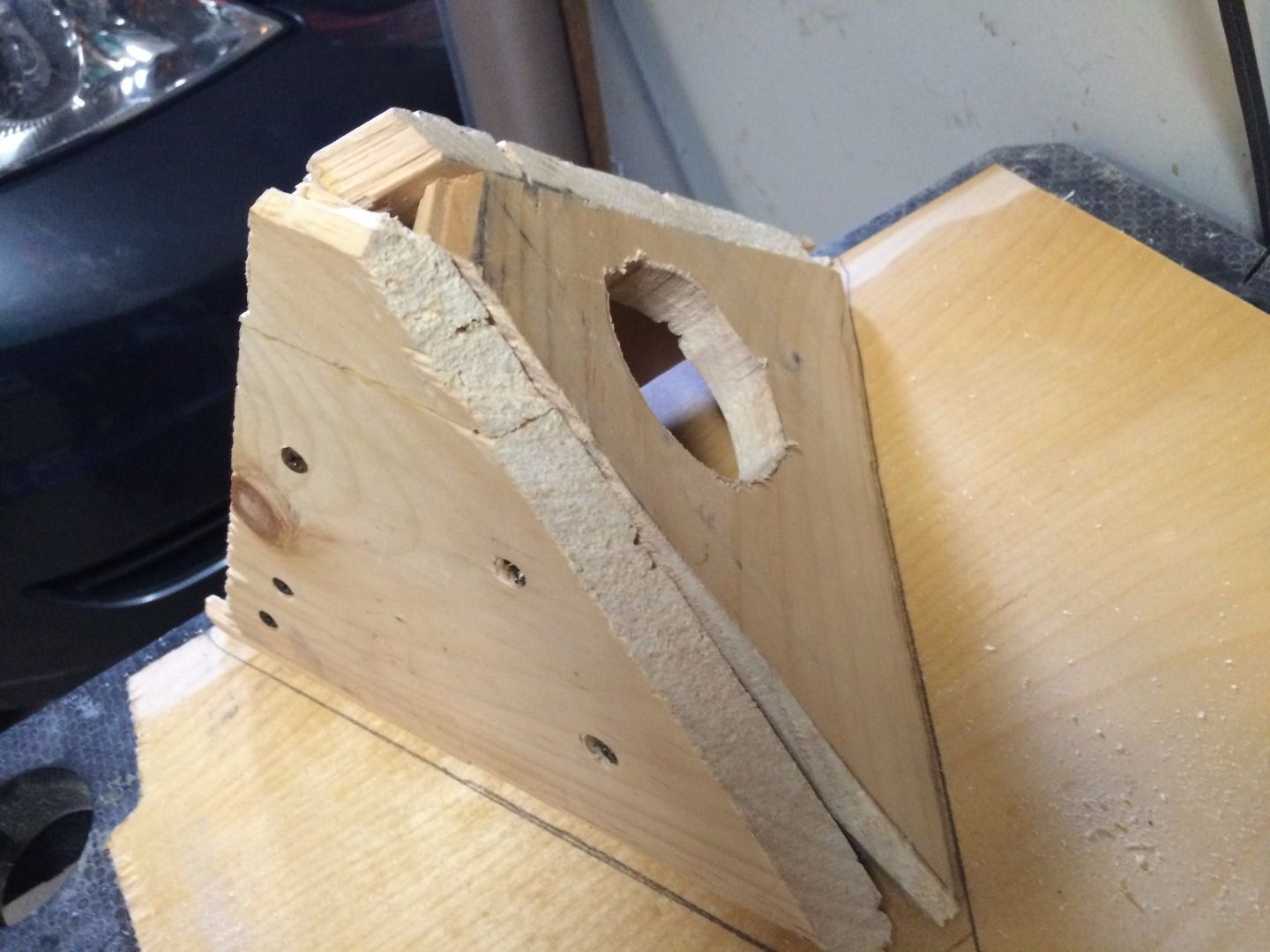 Triangular Bird Box : 4 Steps - Instructables