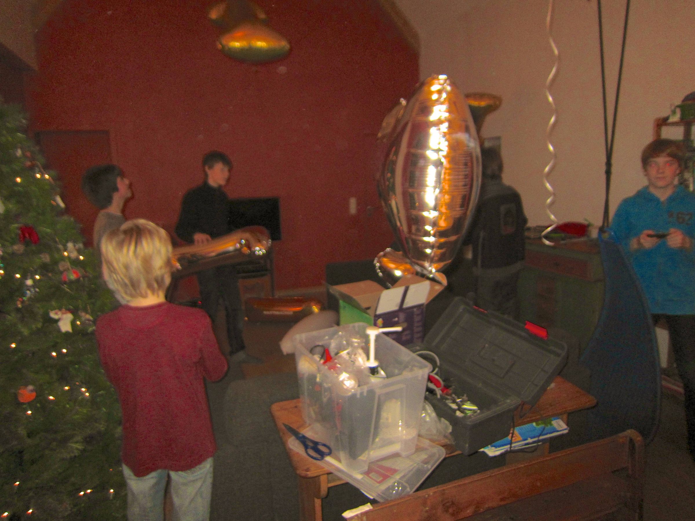 Build an RC Blimp for Less Than $13 : 8 Steps (with Pictures ...
