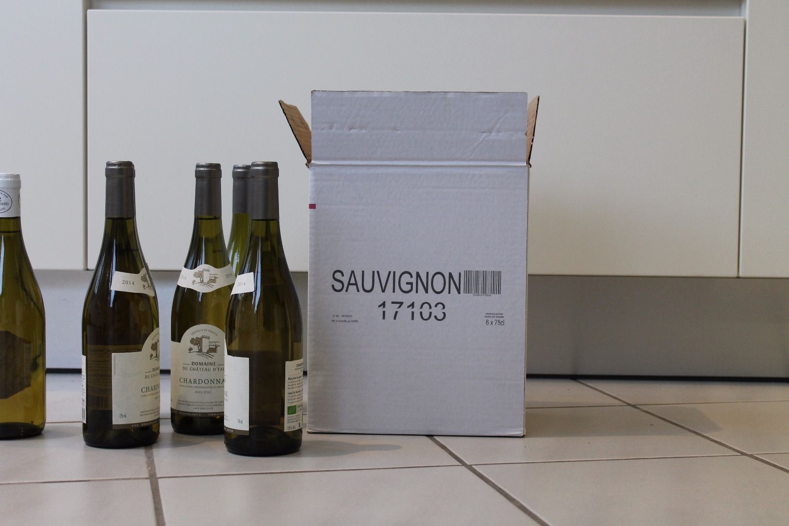 Cardboard Wine Holder : 8 Steps (with Pictures) - Instructables