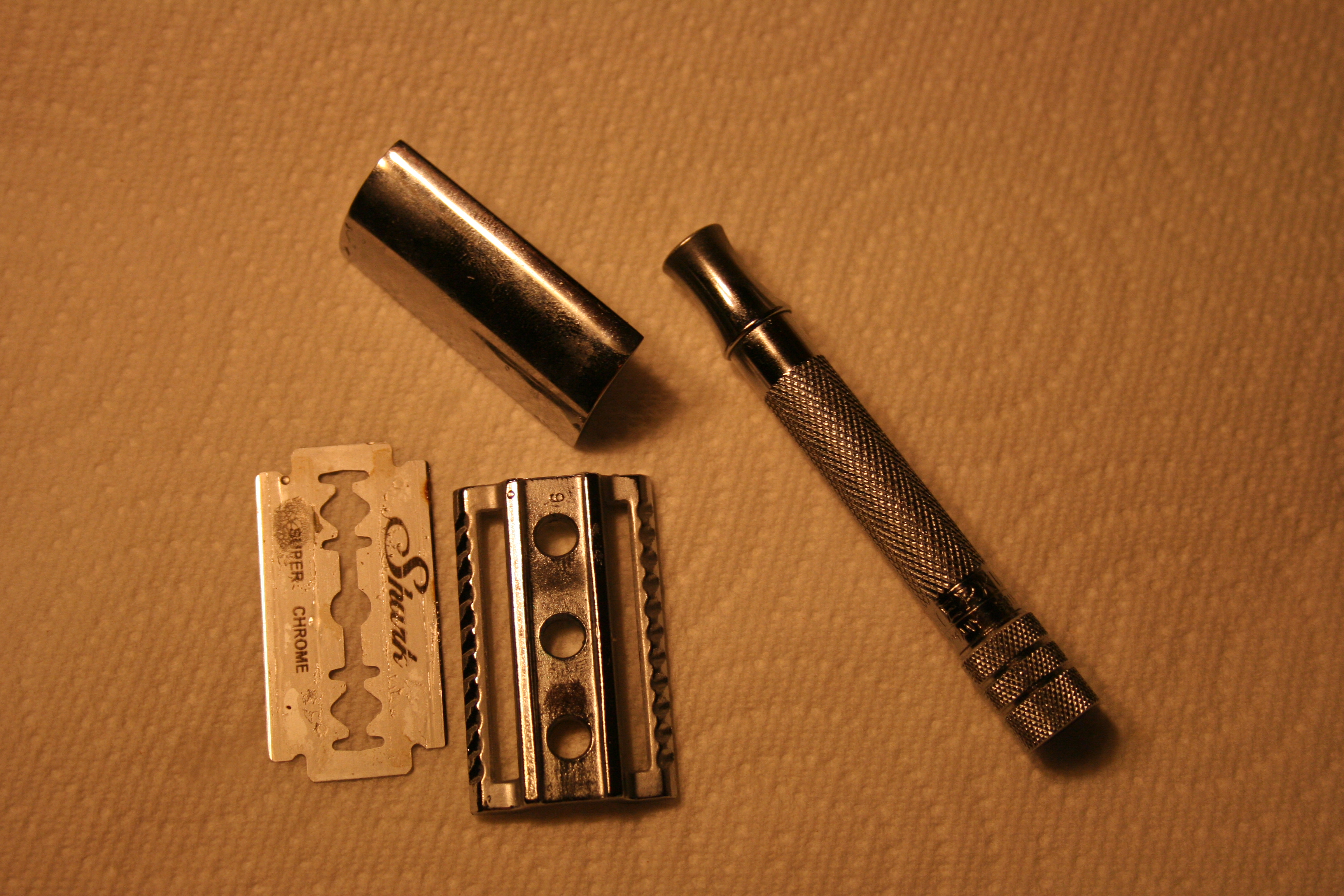 How to Care for Your Safety Razor Equipment : 5 Steps - Instructables