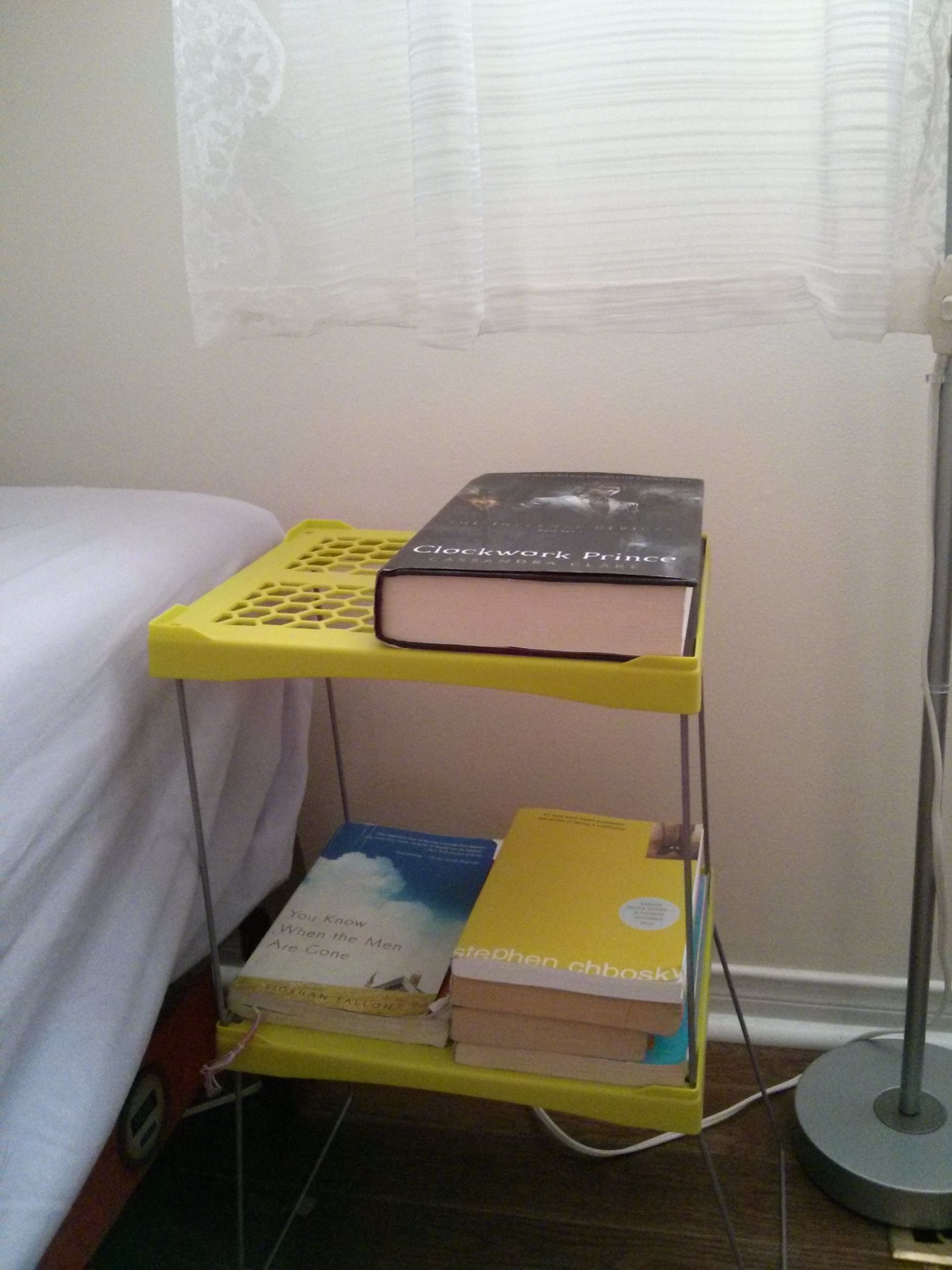 DIY Bedside Table! : 3 Steps - Instructables