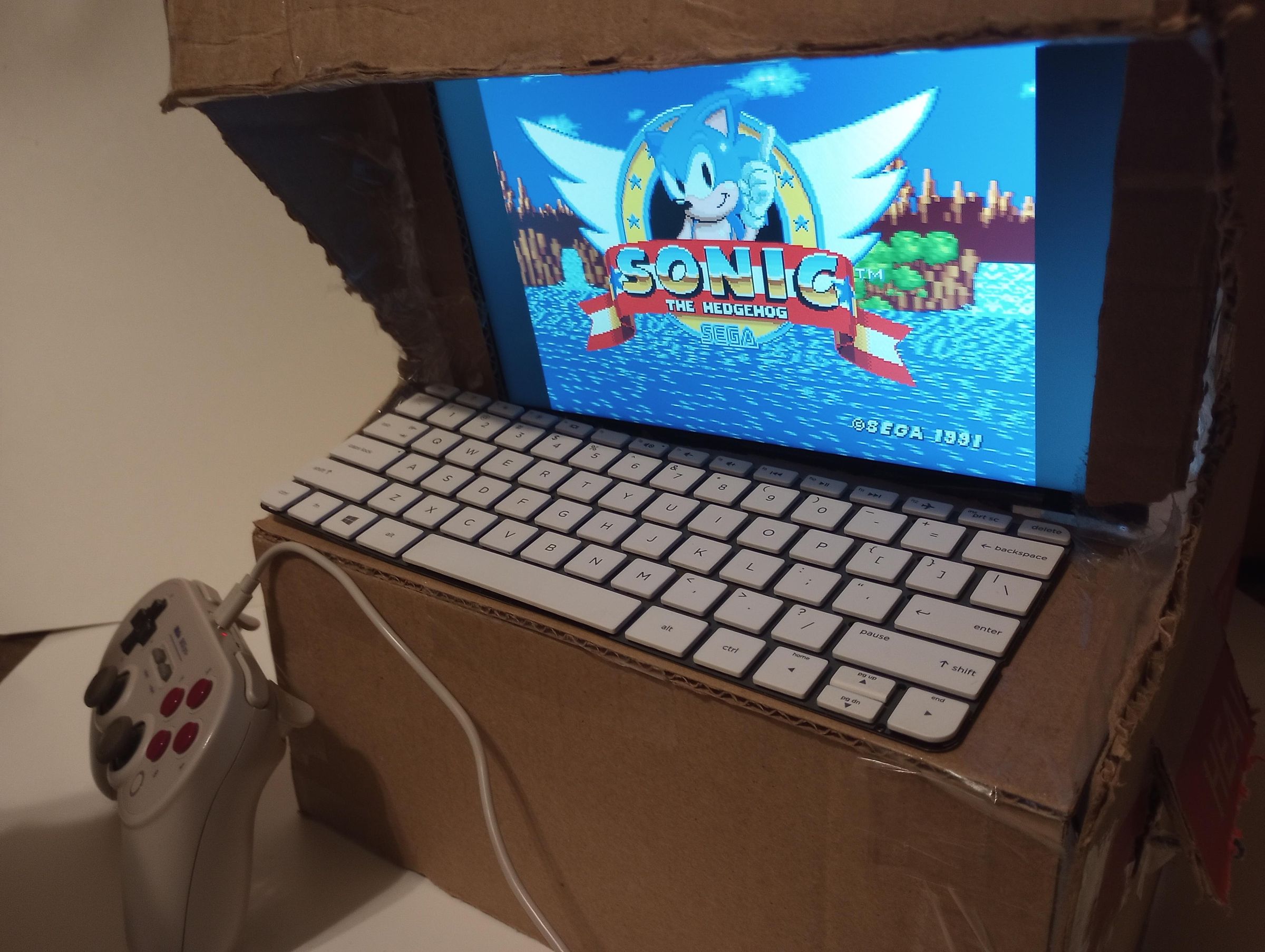 Turn an Old Laptop Into a Cheap Cardboard Mini Arcade Cabinet : 3 Steps ...