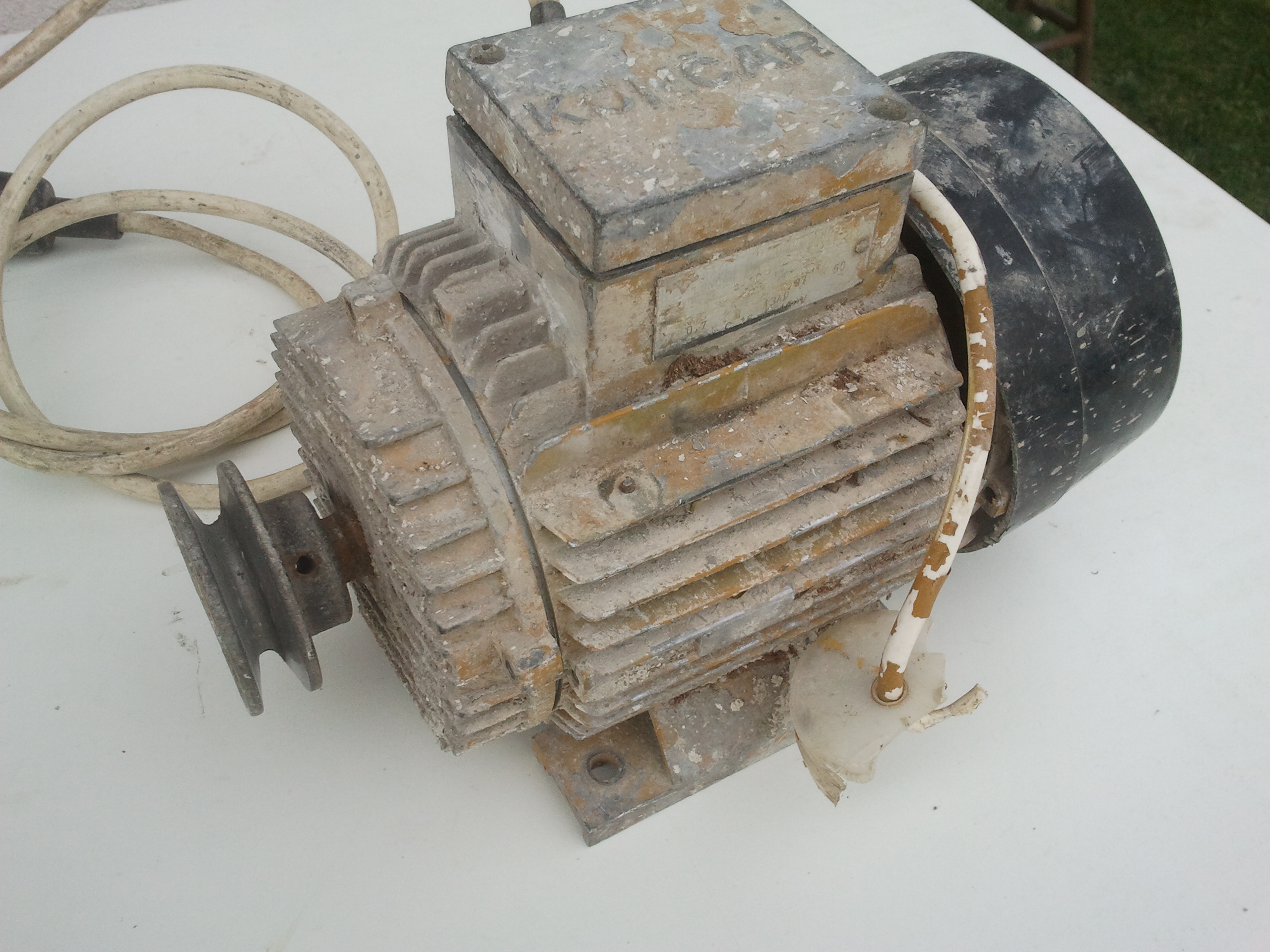 Rewinding and Renovation of the Electric Motor : 45 Steps (with ...