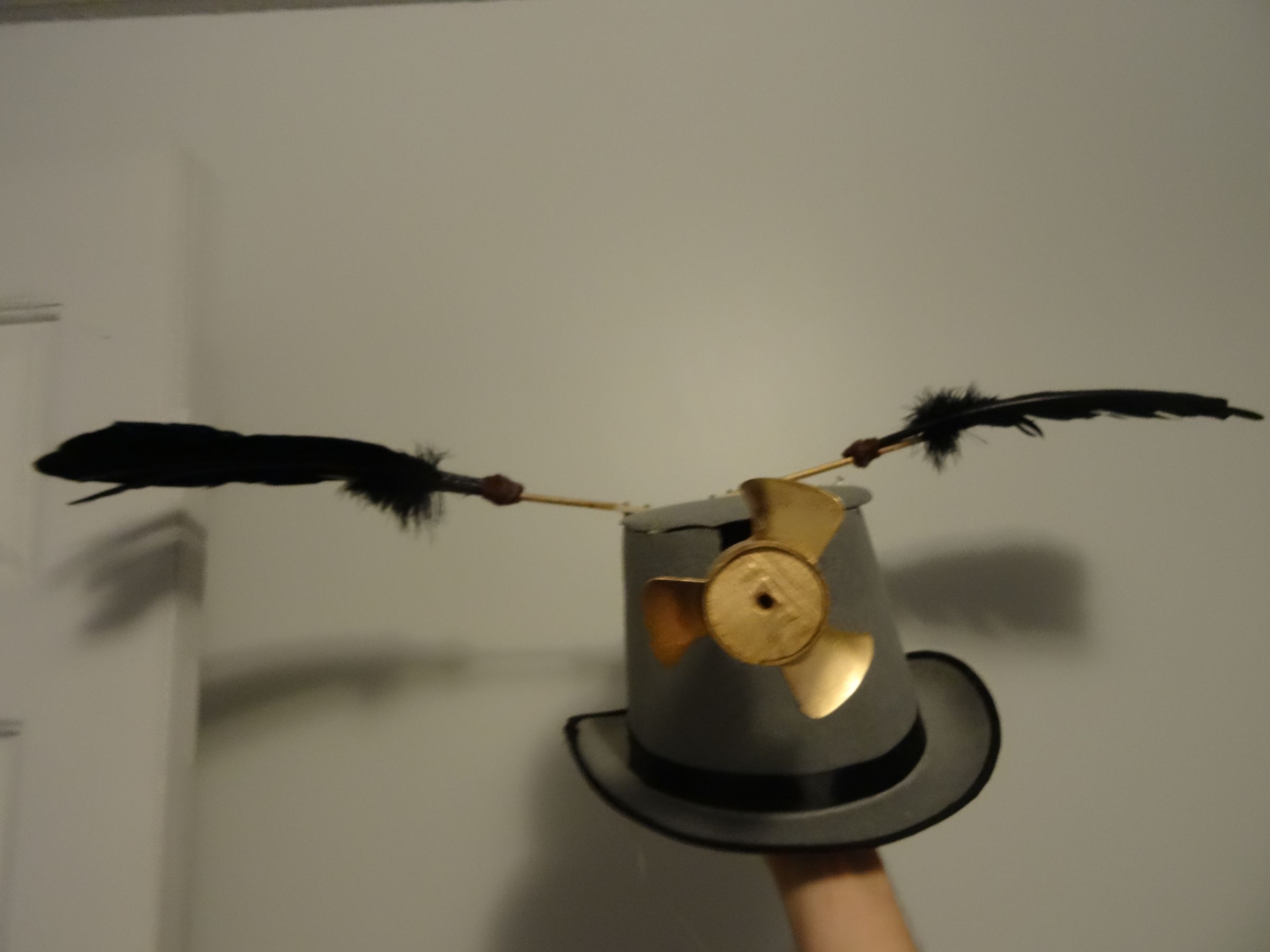 Mechanical Winged Top Hat : 6 Steps (with Pictures) - Instructables