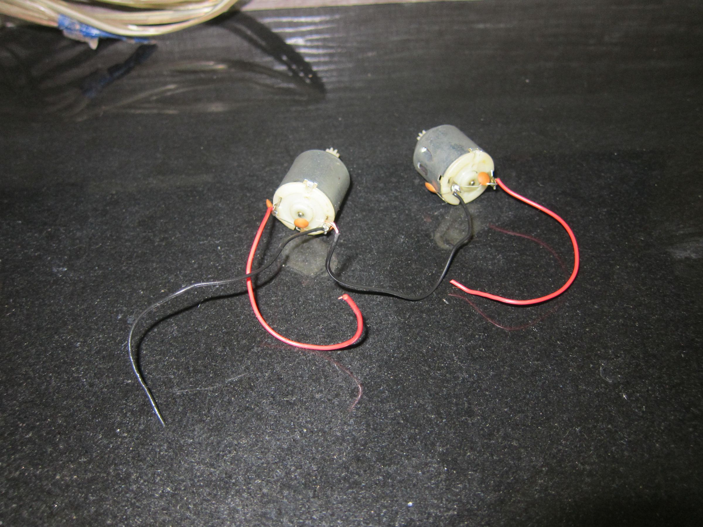 DIY Homemade CD Fan Using Battery and Motor : 5 Steps - Instructables