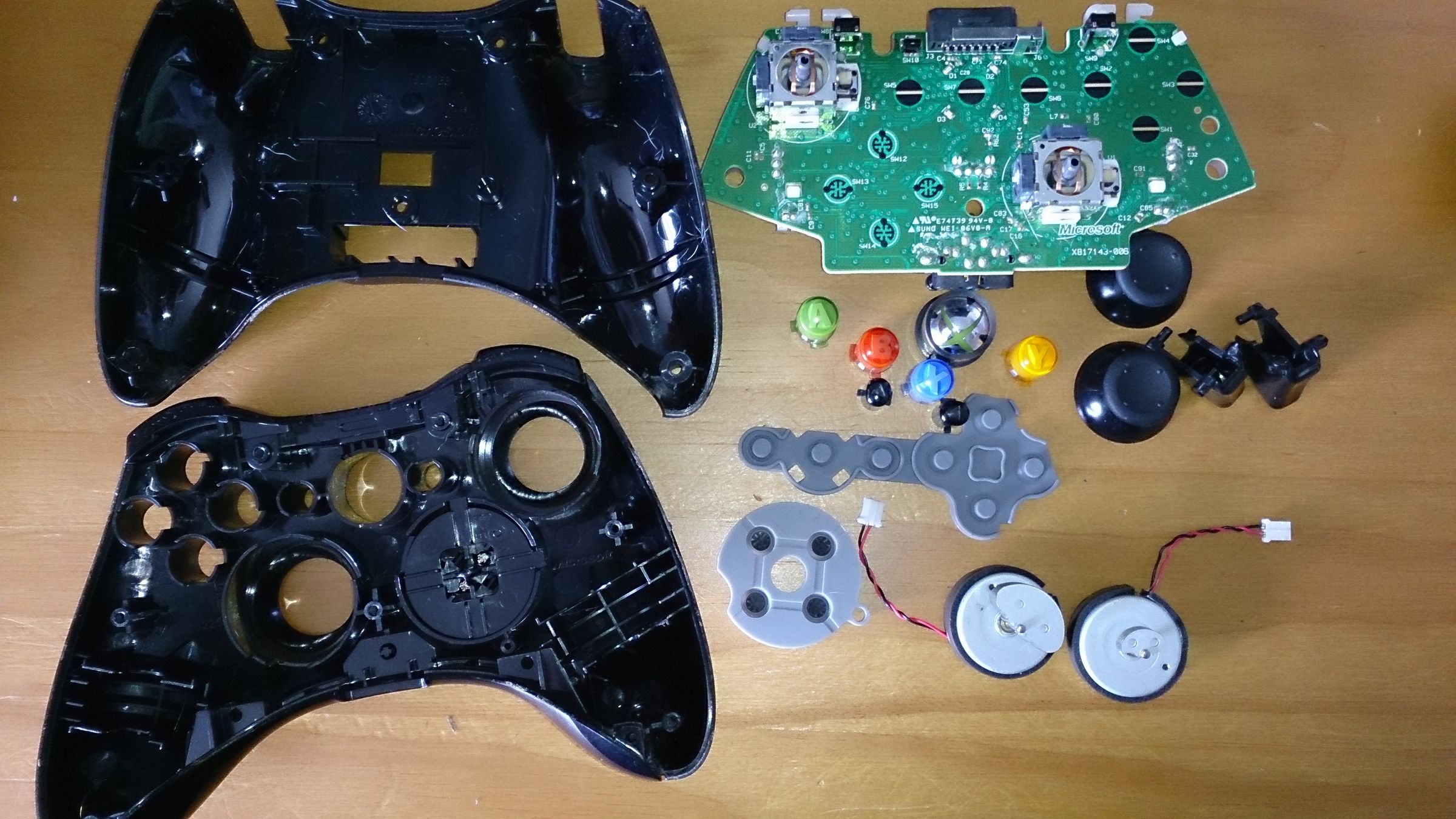 How to Custom Paint Your Xbox Contoller : 4 Steps - Instructables