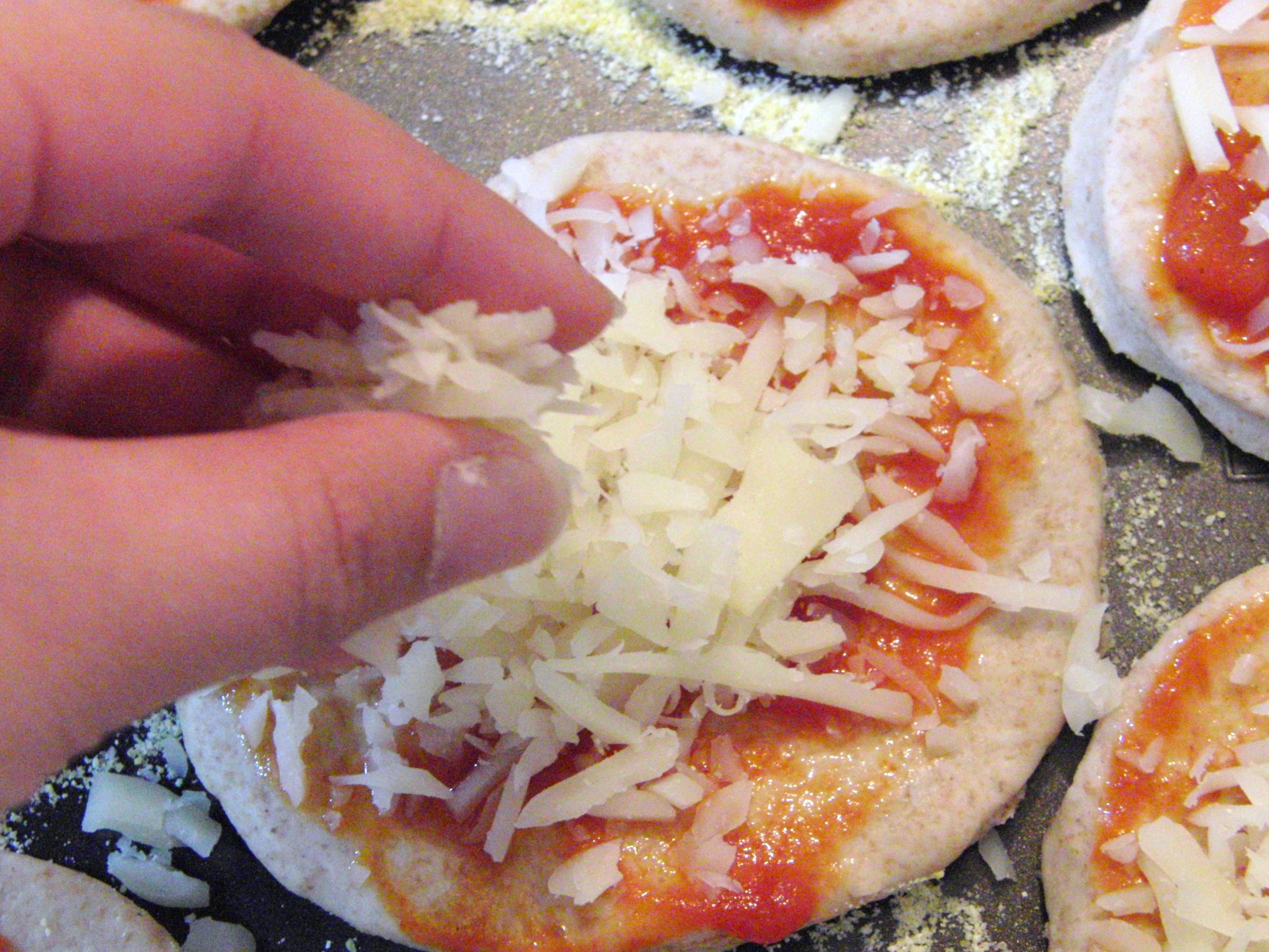 Mini Pac-Man Pizza Bites : 7 Steps (with Pictures) - Instructables