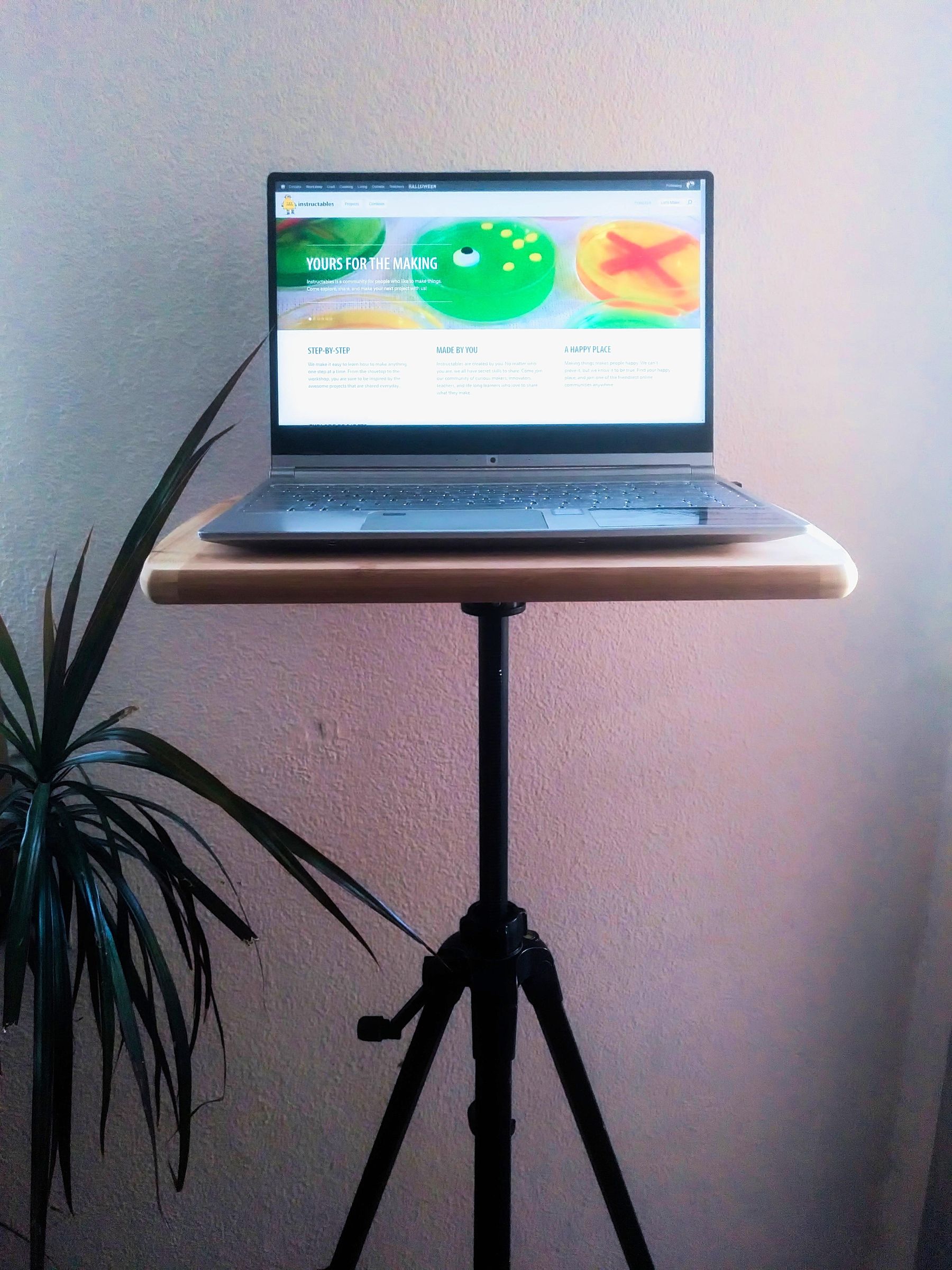 Multifunctional Mini Lift Table From Cheap Tripod : 7 Steps (with ...