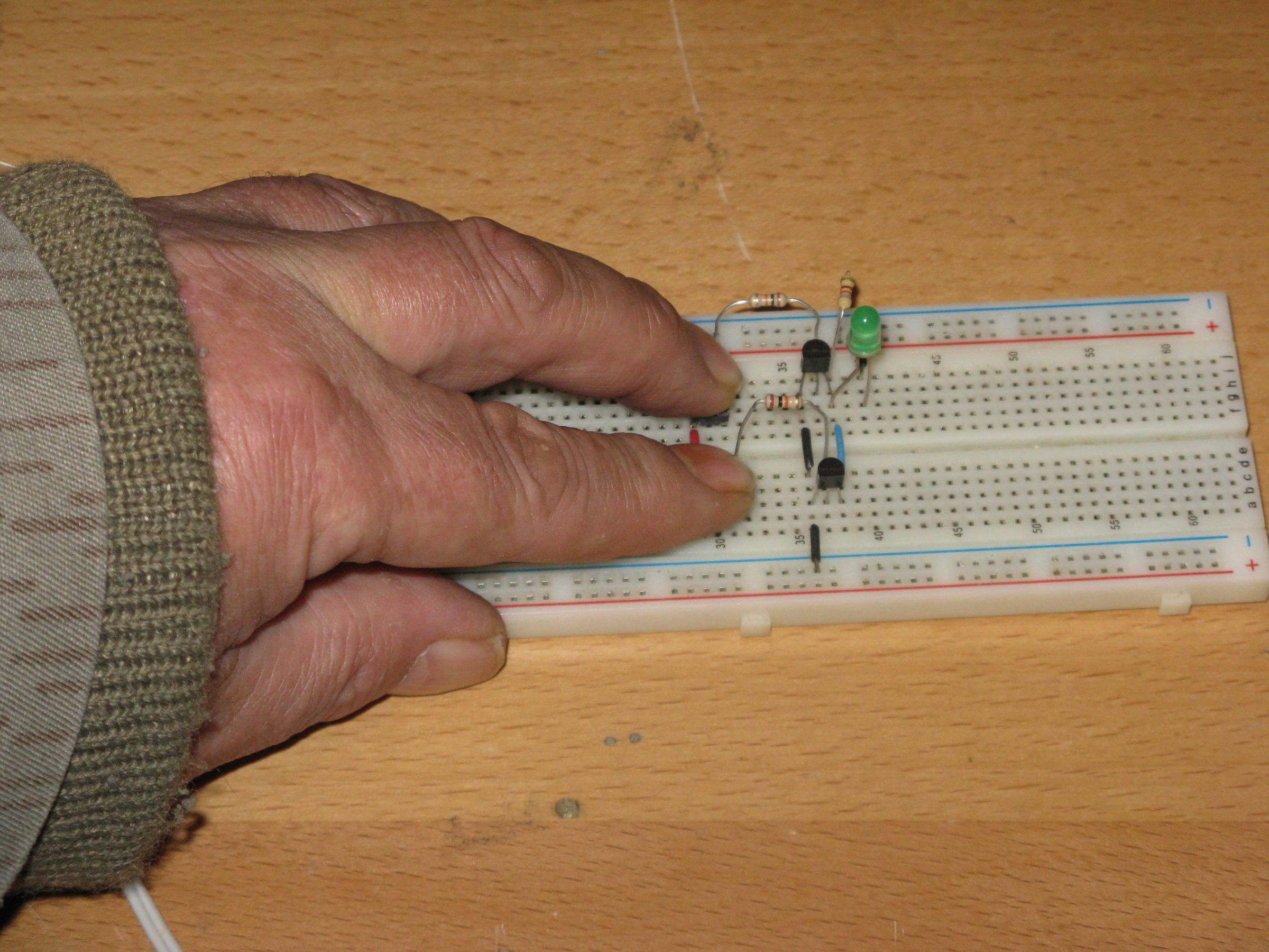 Dual Logic Transistor Gates : 10 Steps - Instructables