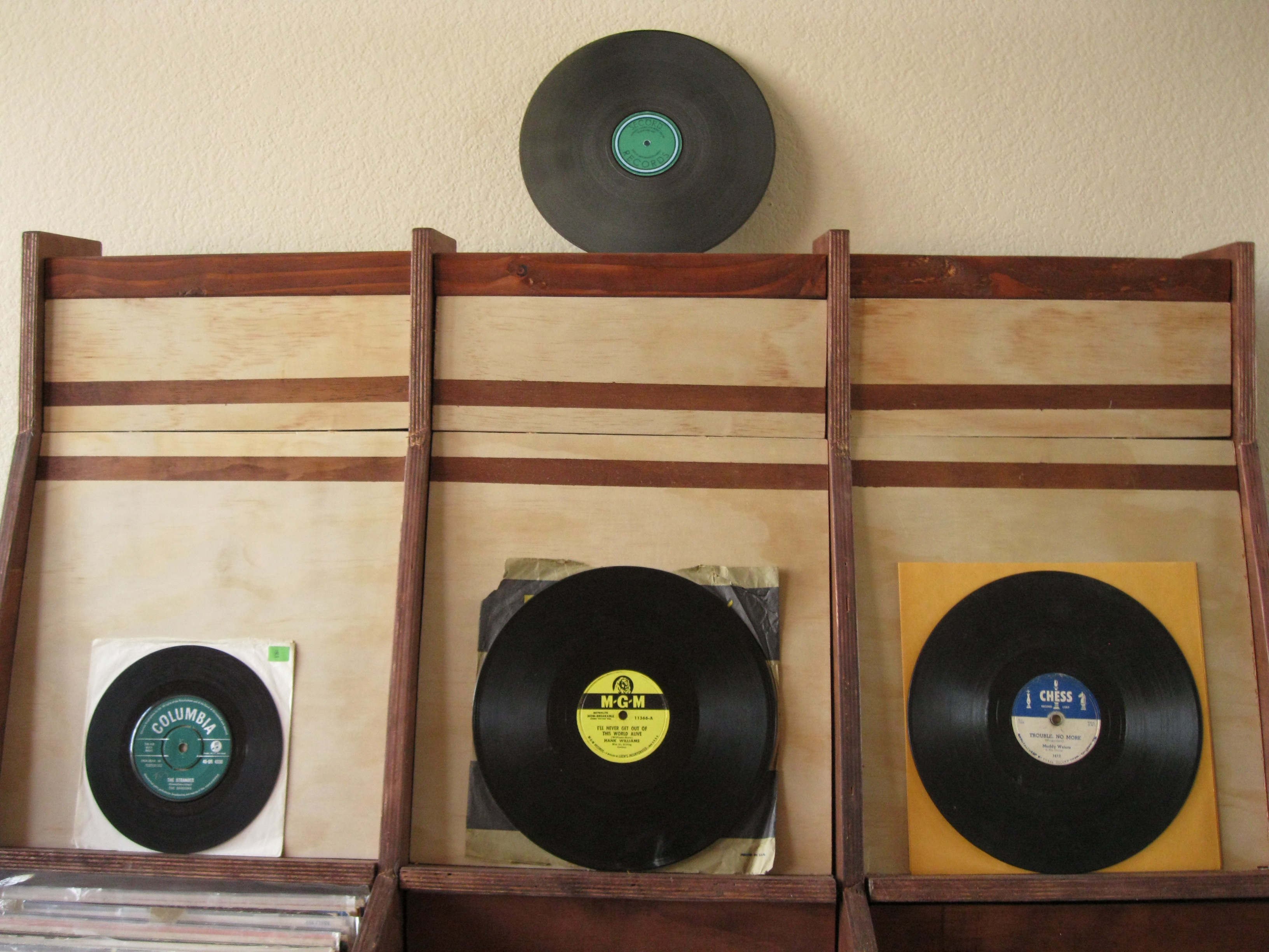 Bioshock's Rapture Records Bin : 8 Steps (with Pictures) - Instructables