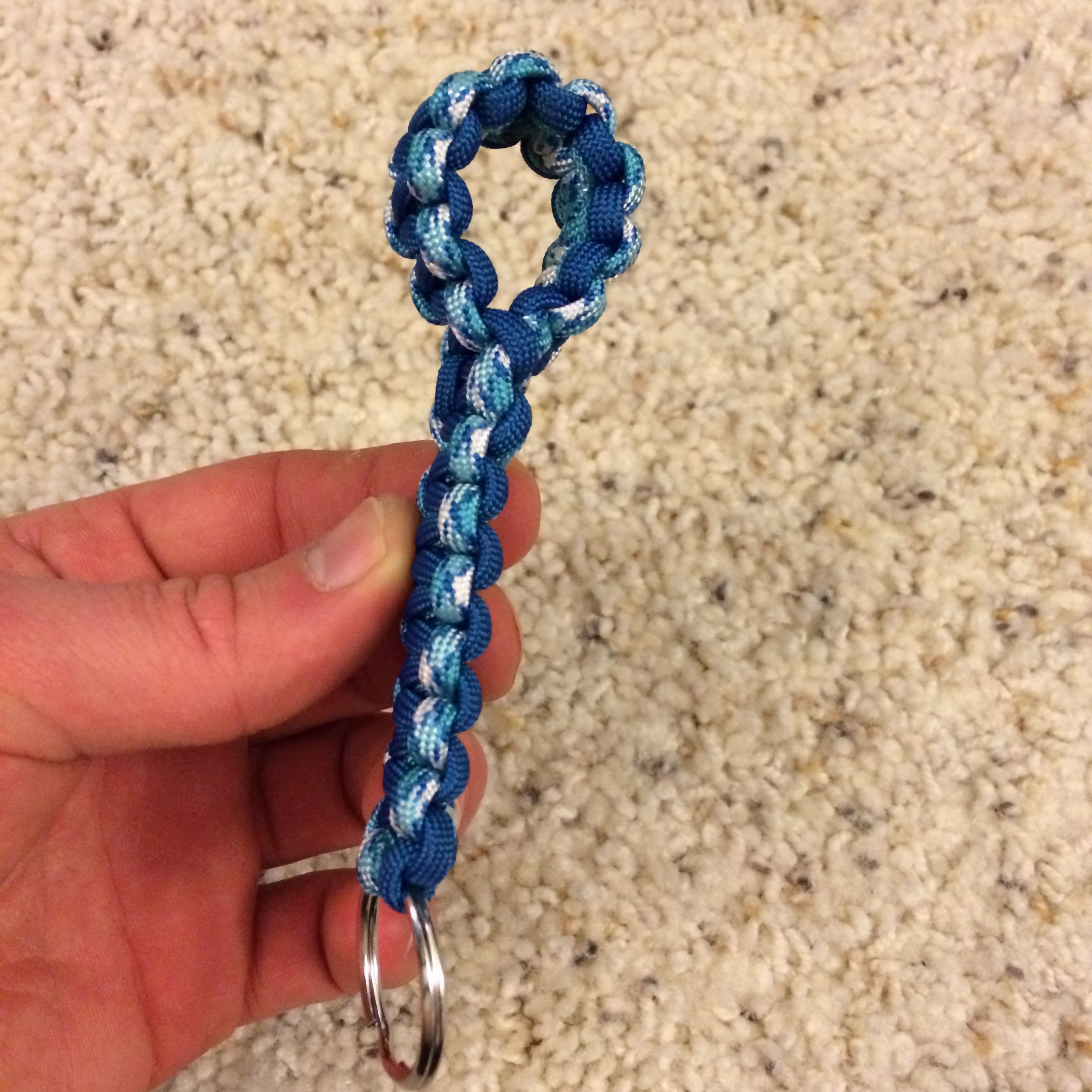Paracord Keychain Instructions : 6 Steps - Instructables