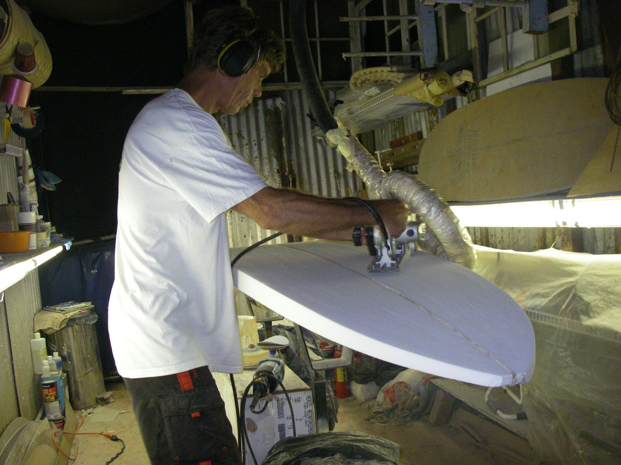 Build a Surfboard Episode 1: Shaping : 15 Steps (with Pictures ...