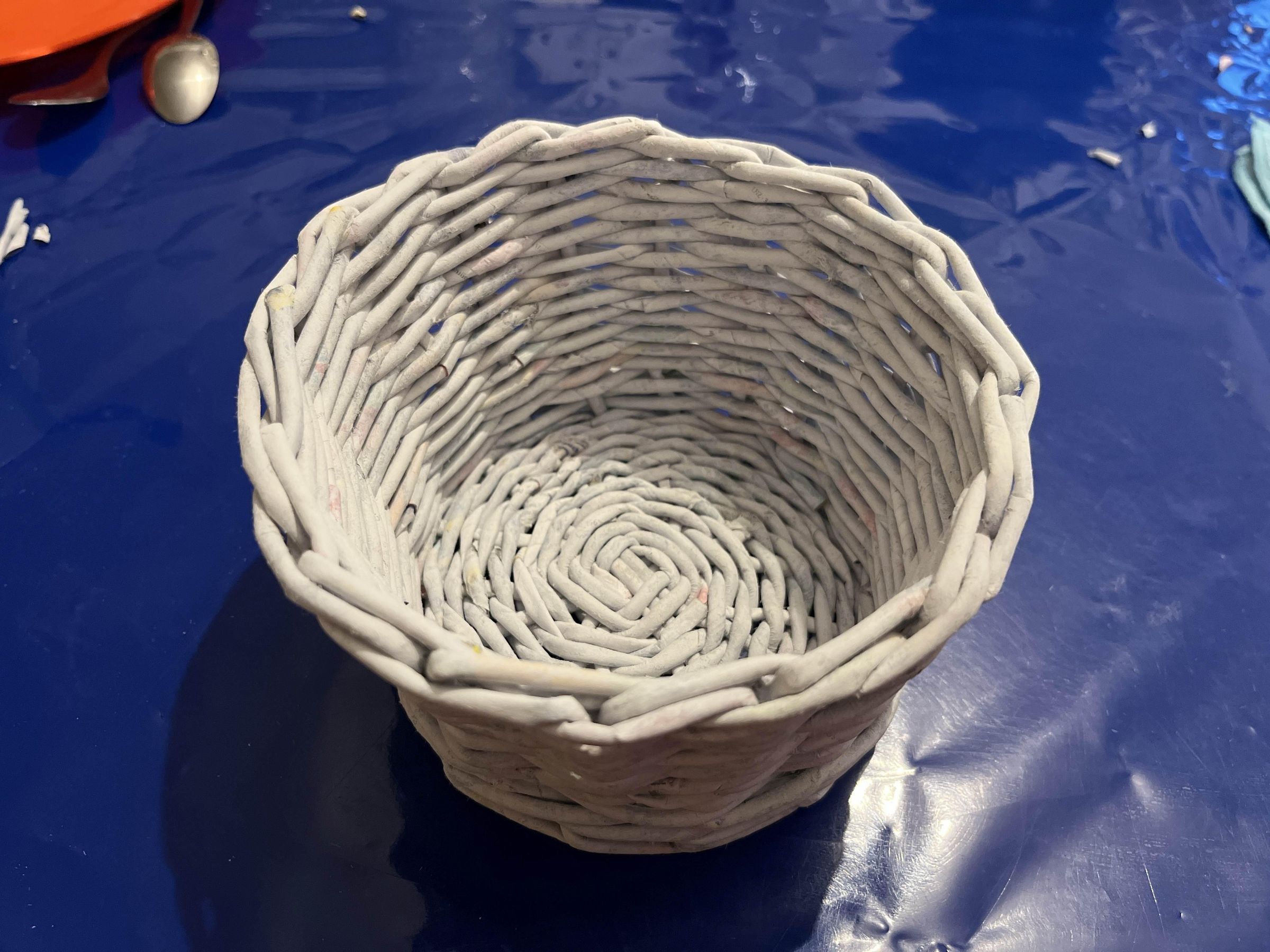Woven Basket Made From Newspaper : 13 Steps (with Pictures) - Instructables