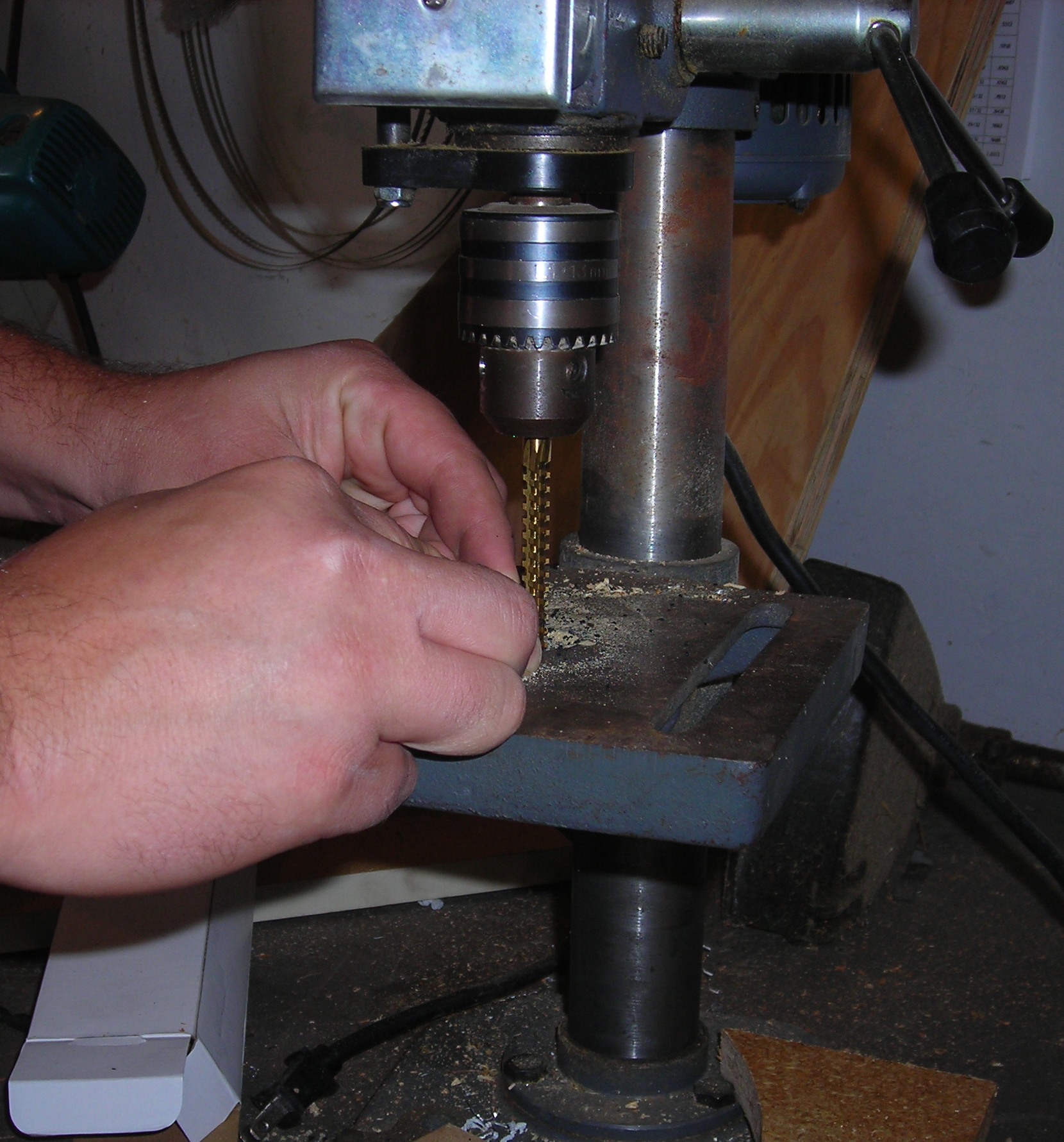 DIY Homemade Passive Noise Reducing Headphones : 9 Steps - Instructables