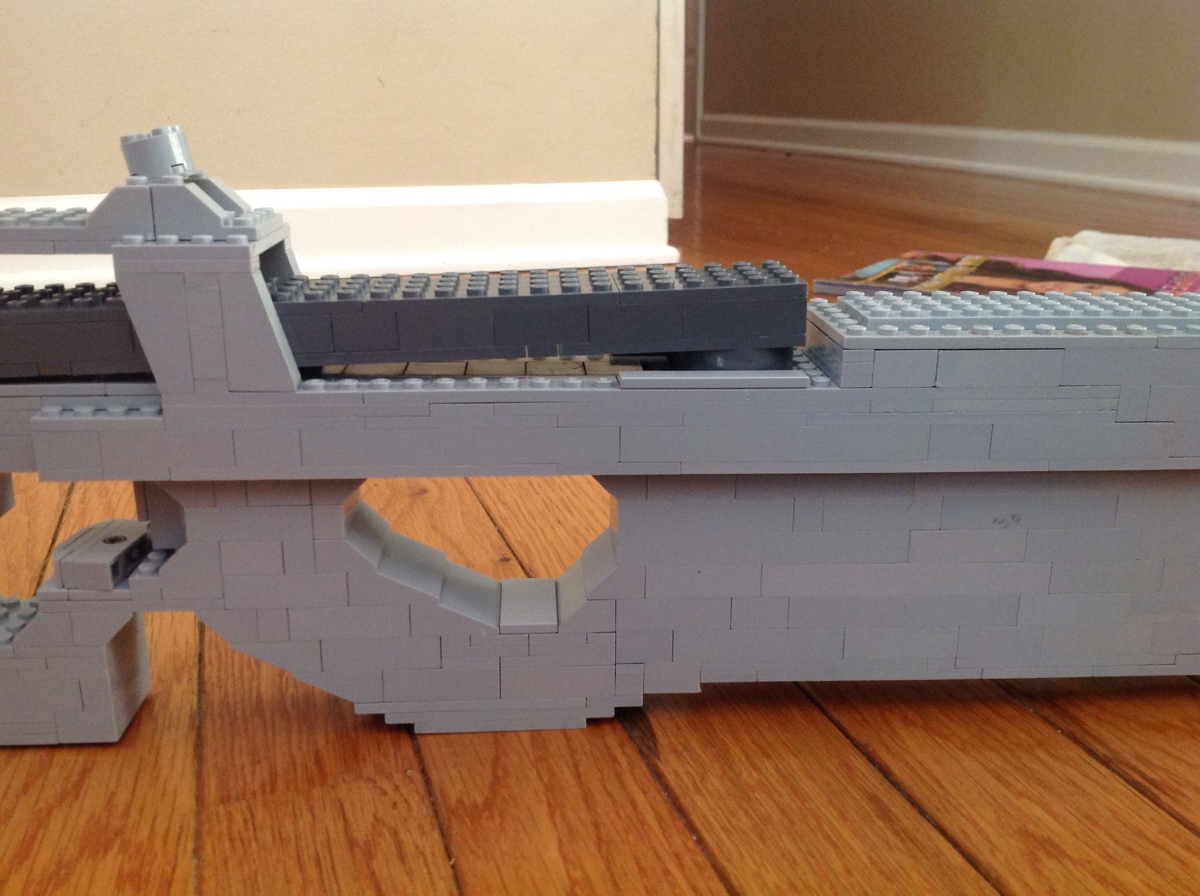 Lego FN-P90 : 4 Steps - Instructables