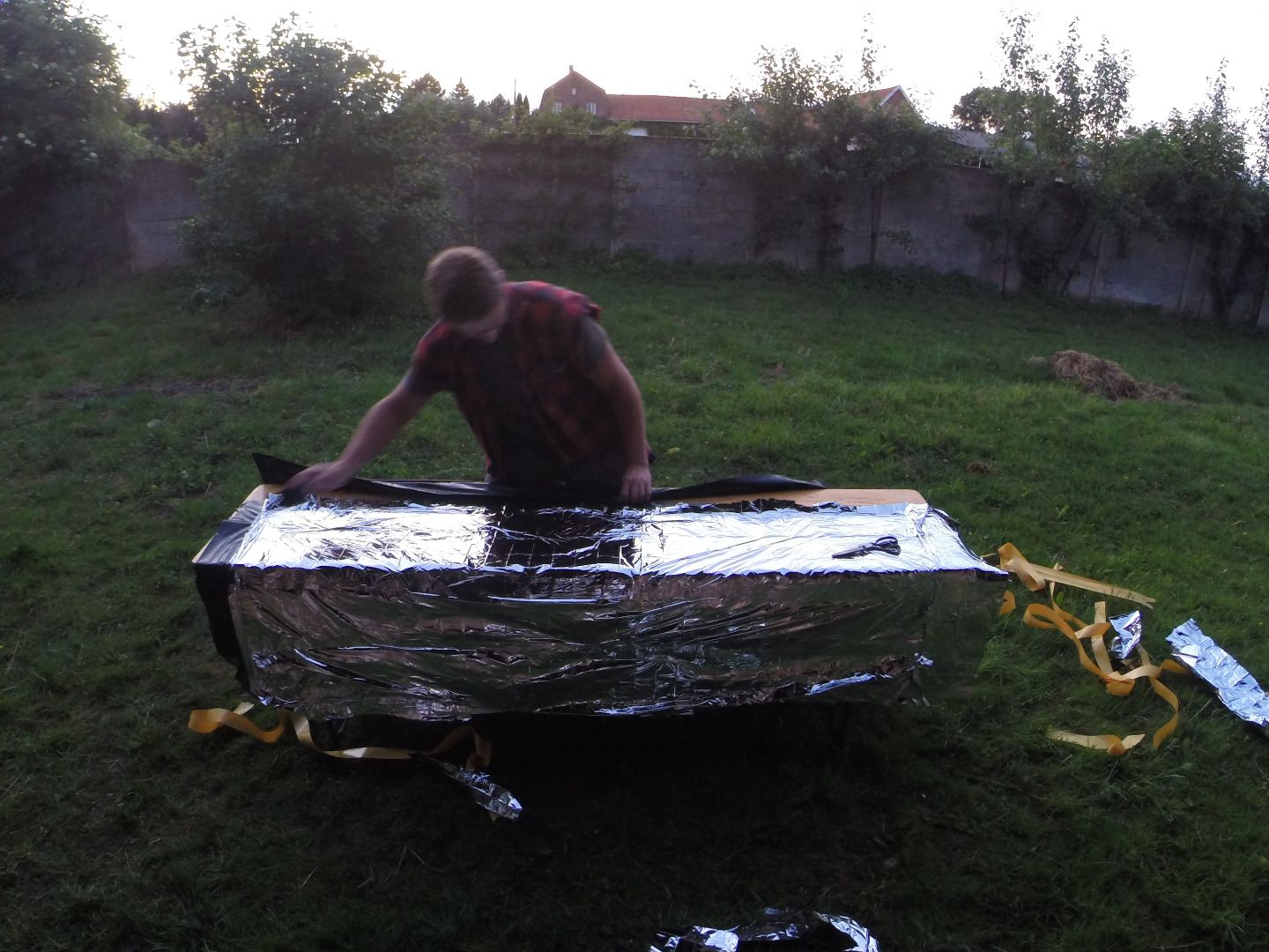 Survive Without Style - the Ultimate Garbage Bag Shelter : 9 Steps (with Pictures) - Instructables