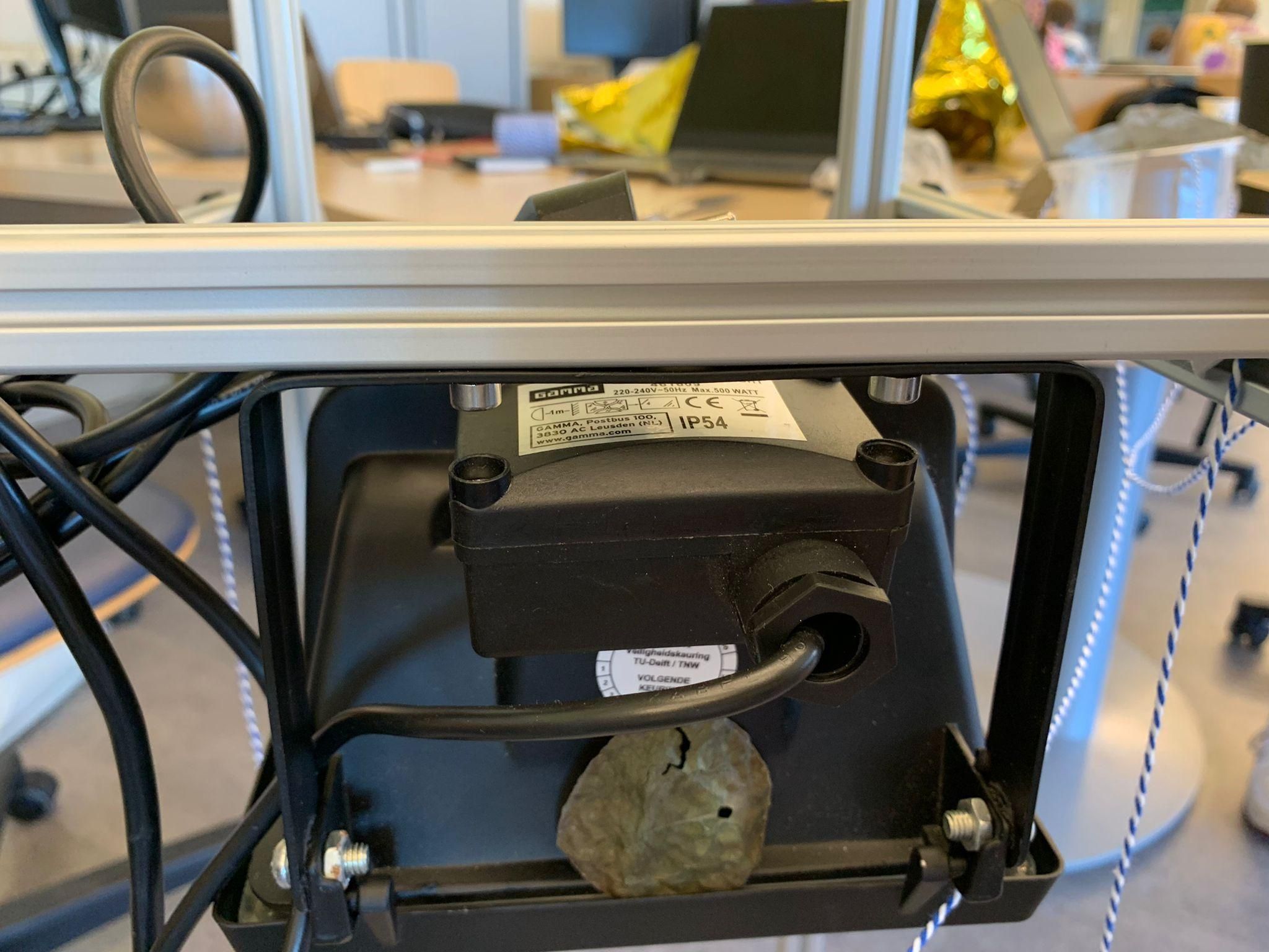 Zonneboiler DEF Groep 35 : 6 Steps - Instructables