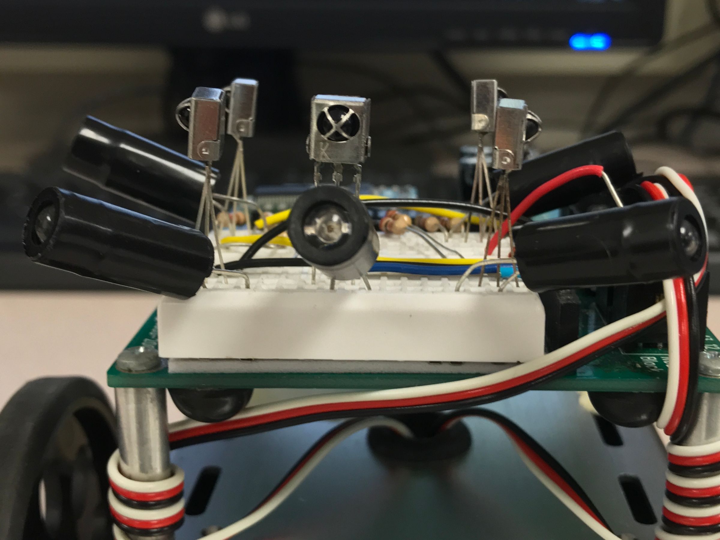 Boe-Bot With Infrared Detectors : 12 Steps (with Pictures) - Instructables