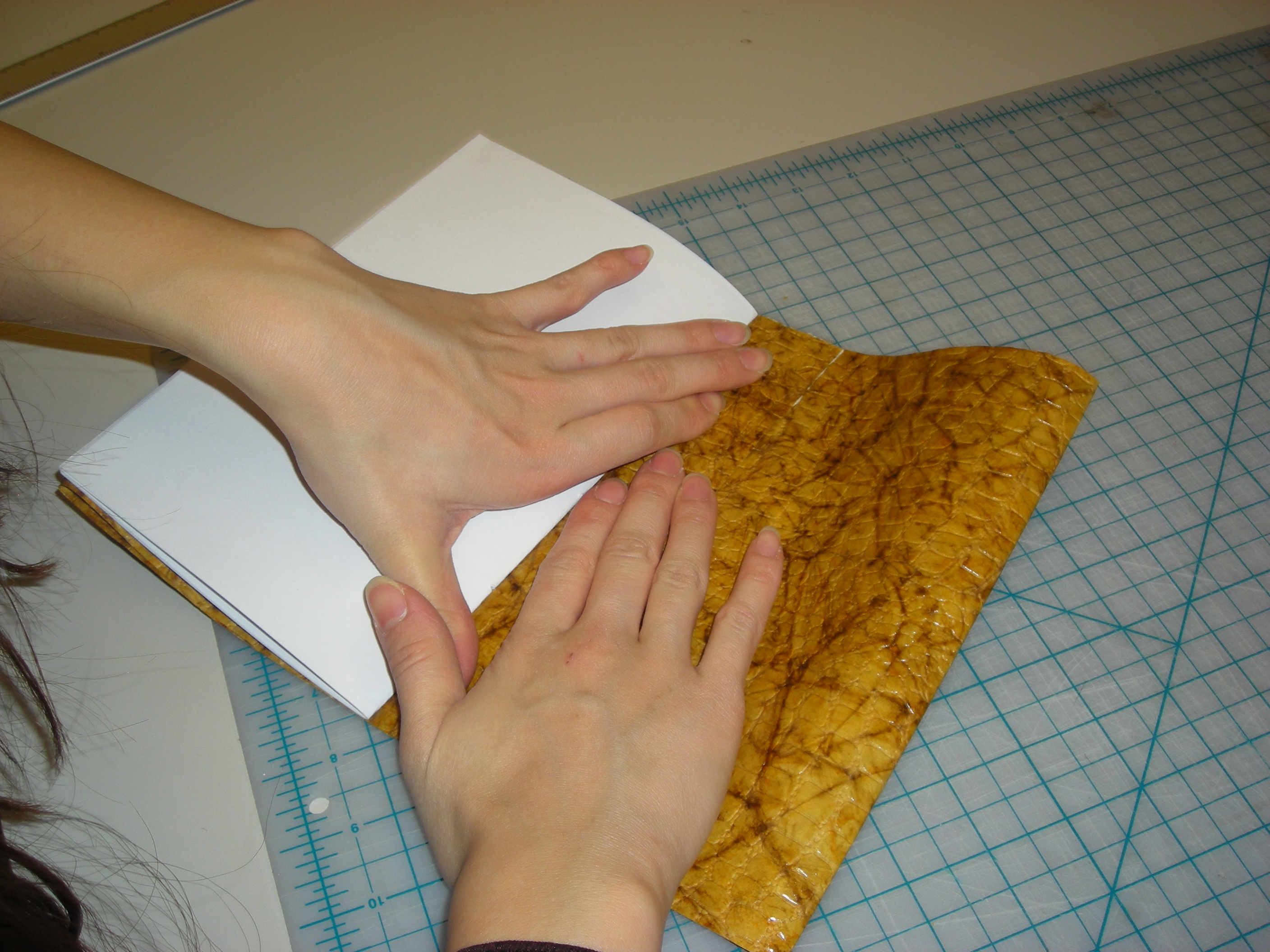 How to Sew a Softcover Pamphlet : 7 Steps (with Pictures) - Instructables