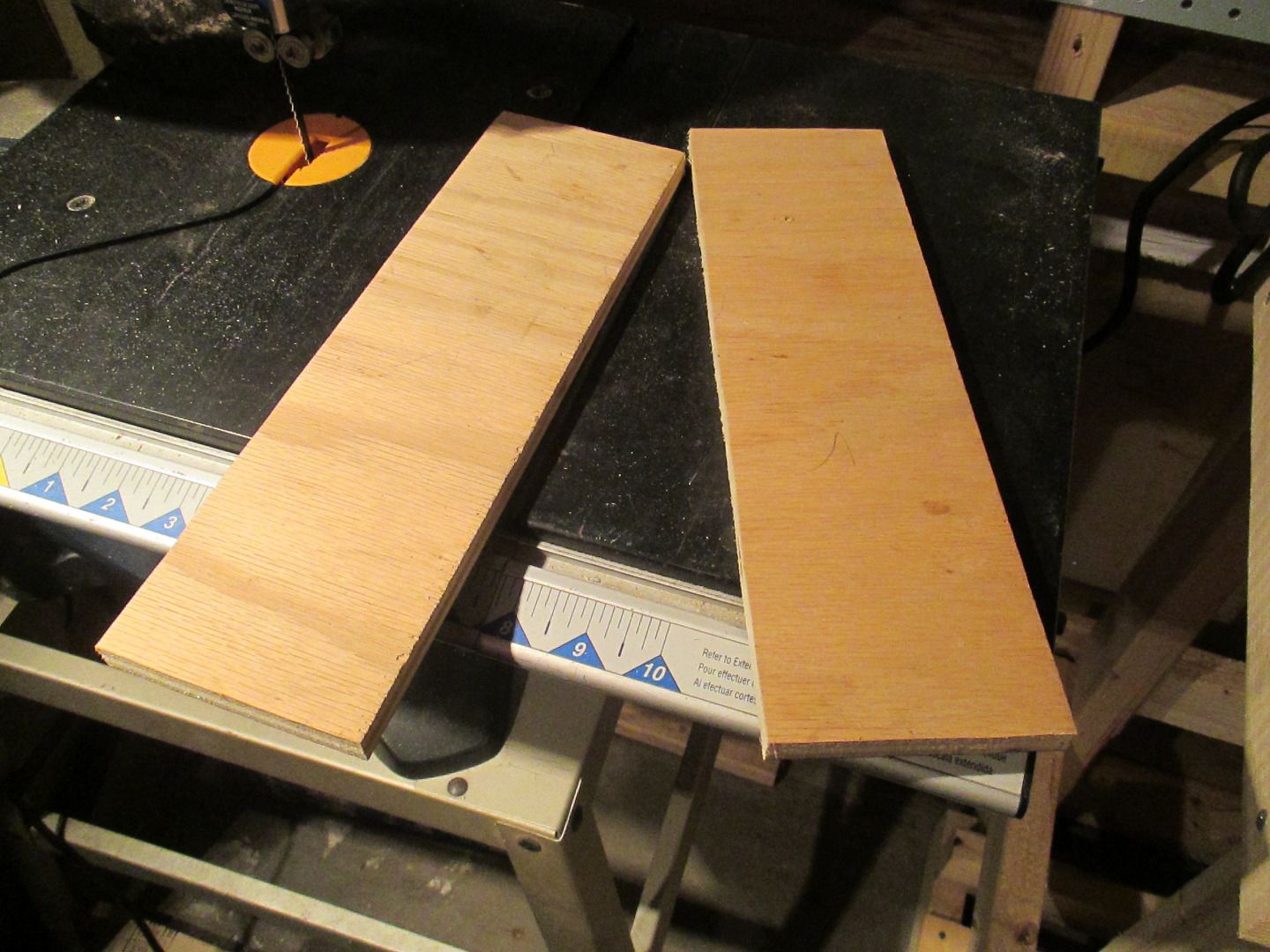 Sci-fi, Jetsons Side Table : 12 Steps - Instructables