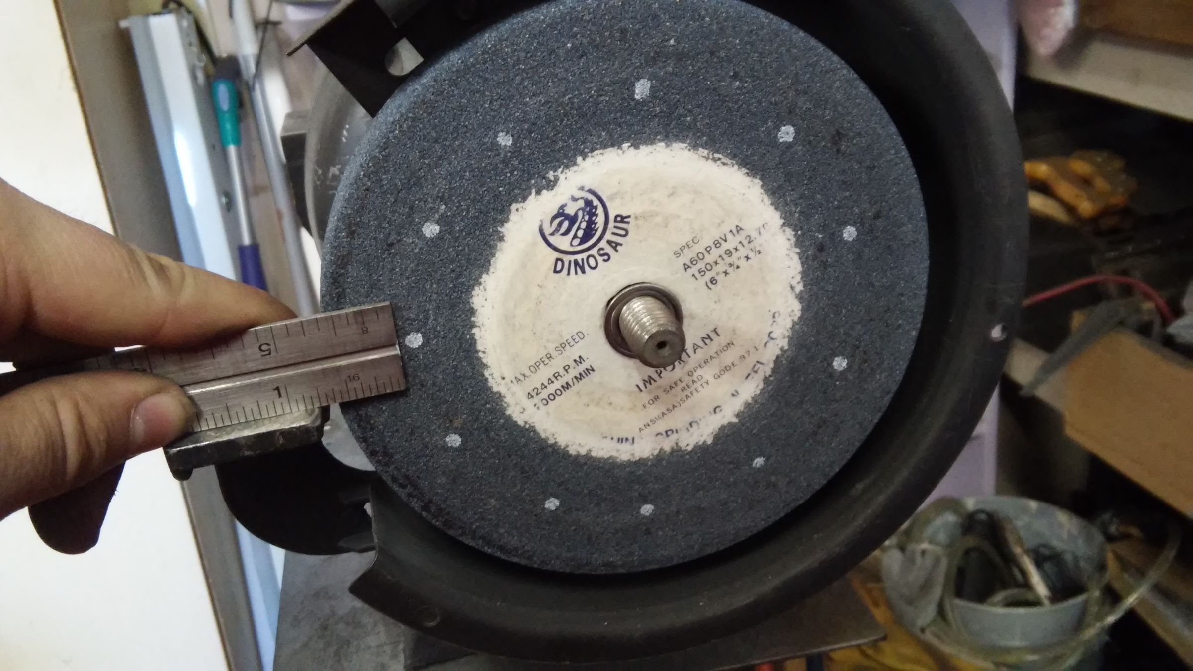 Diamond Grit Pedestal Grinder for 12$ : 7 Steps (with Pictures ...