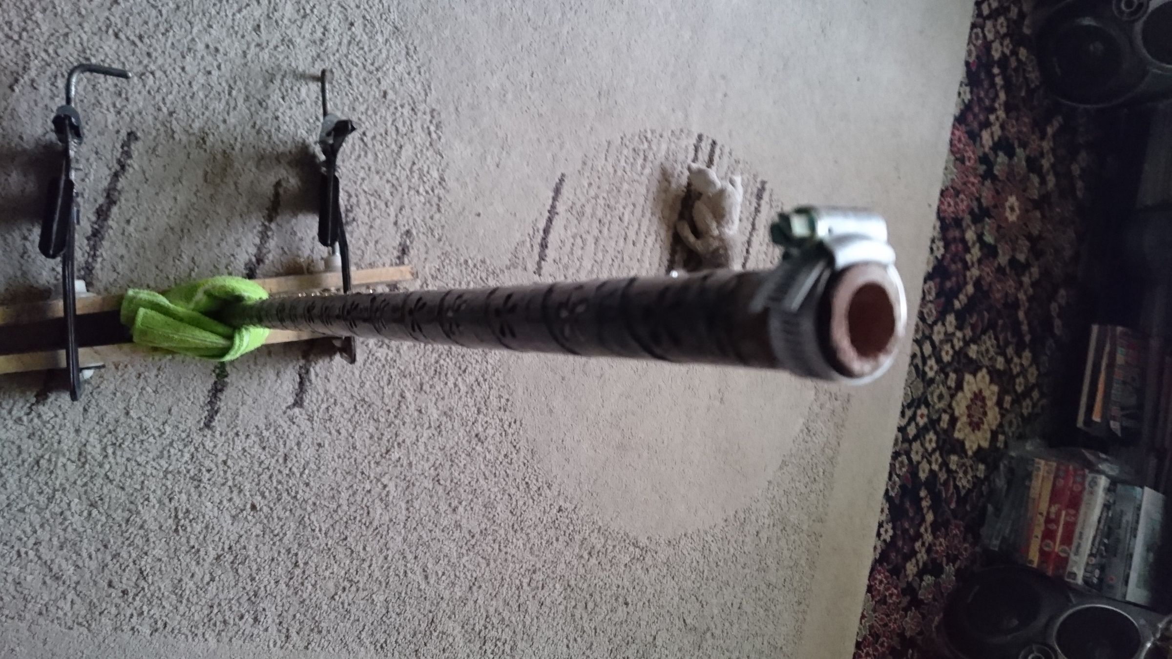 Broom Stick Into a Walking Stick : 8 Steps (with Pictures) - Instructables