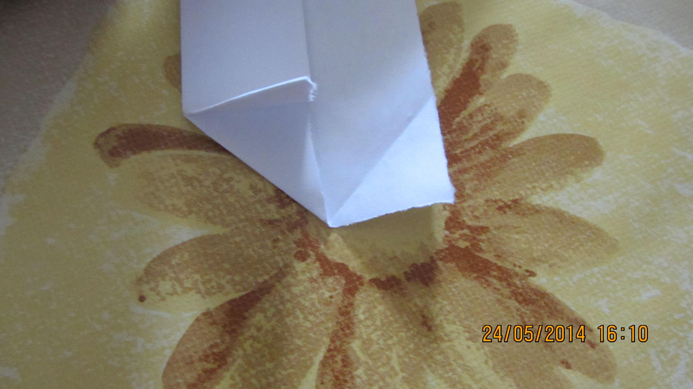 PAPER BOOMERANG : 25 Steps - Instructables
