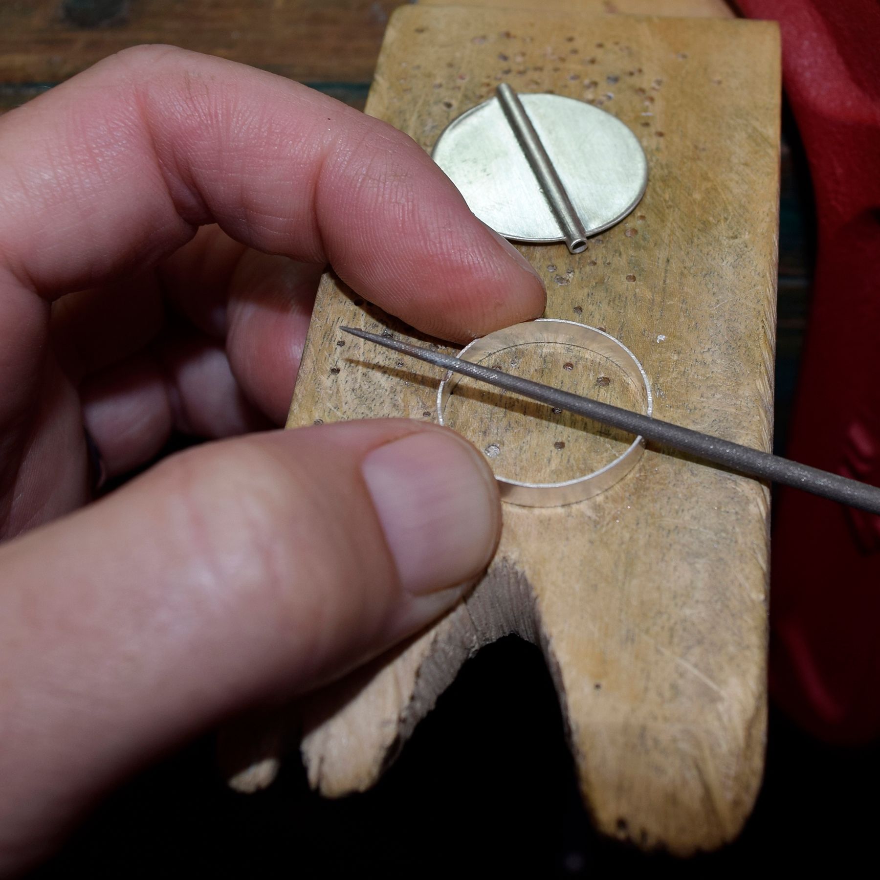 Double-Sided Bezel Bead : 17 Steps (with Pictures) - Instructables