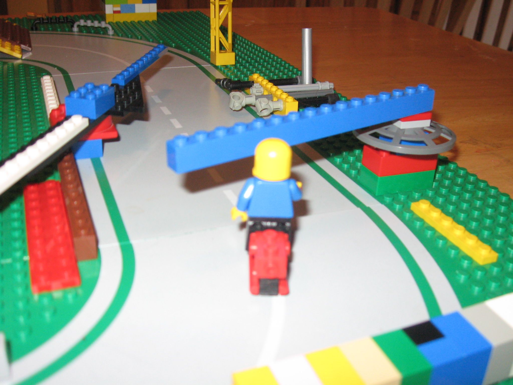 Lego Motocross - Wipeout Style! : 4 Steps - Instructables