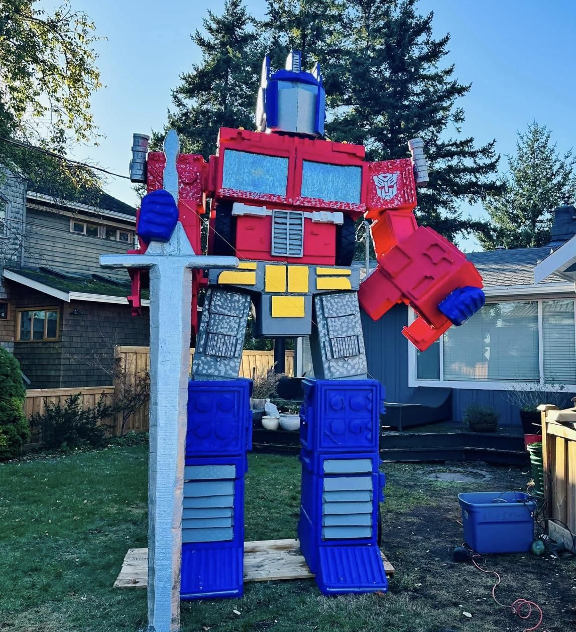 Transformers Halloween Display : 4 Steps (with Pictures) - Instructables