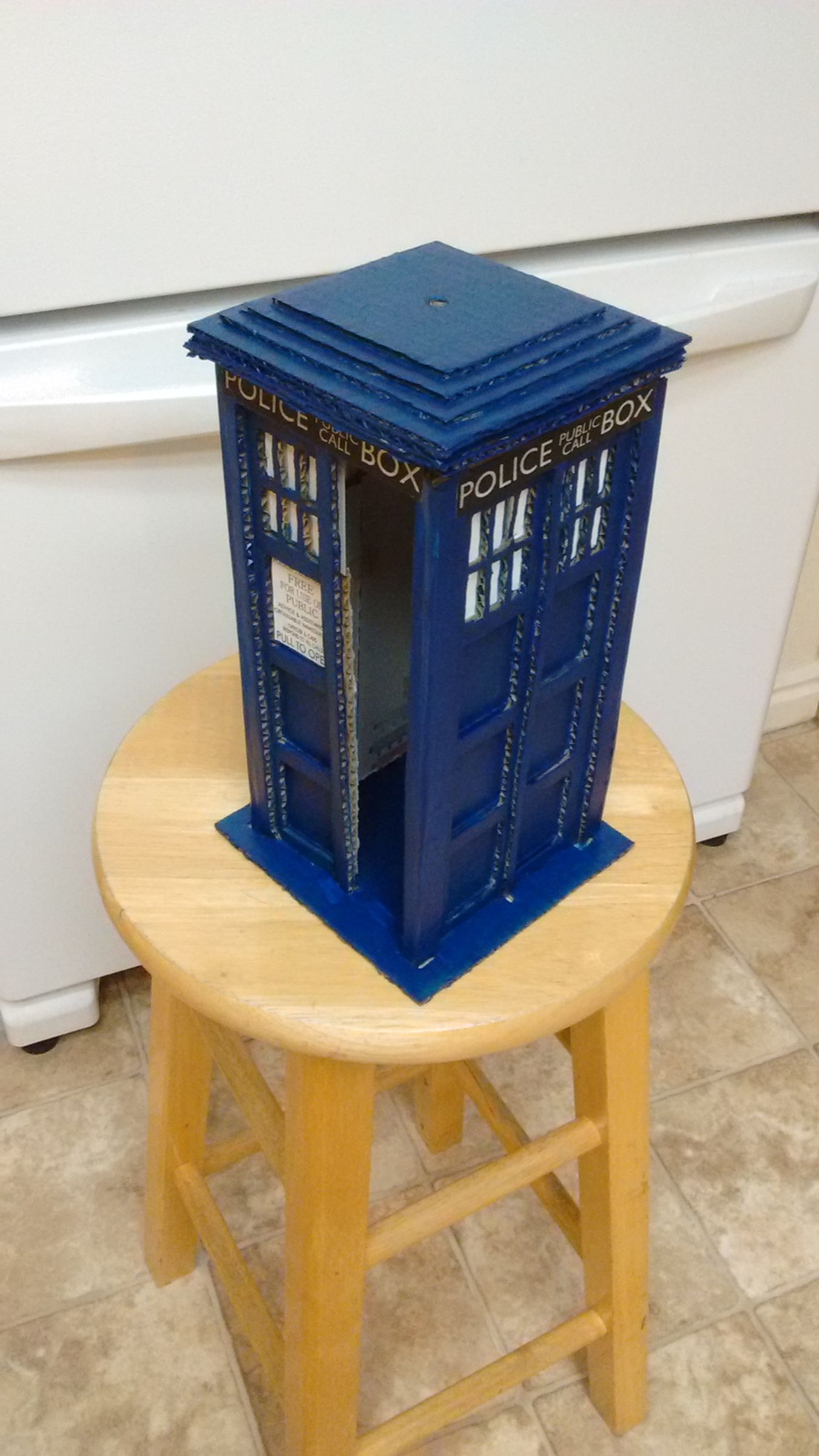 Small Tardis That's Bigger on the Inside : 8 Steps (with Pictures ...