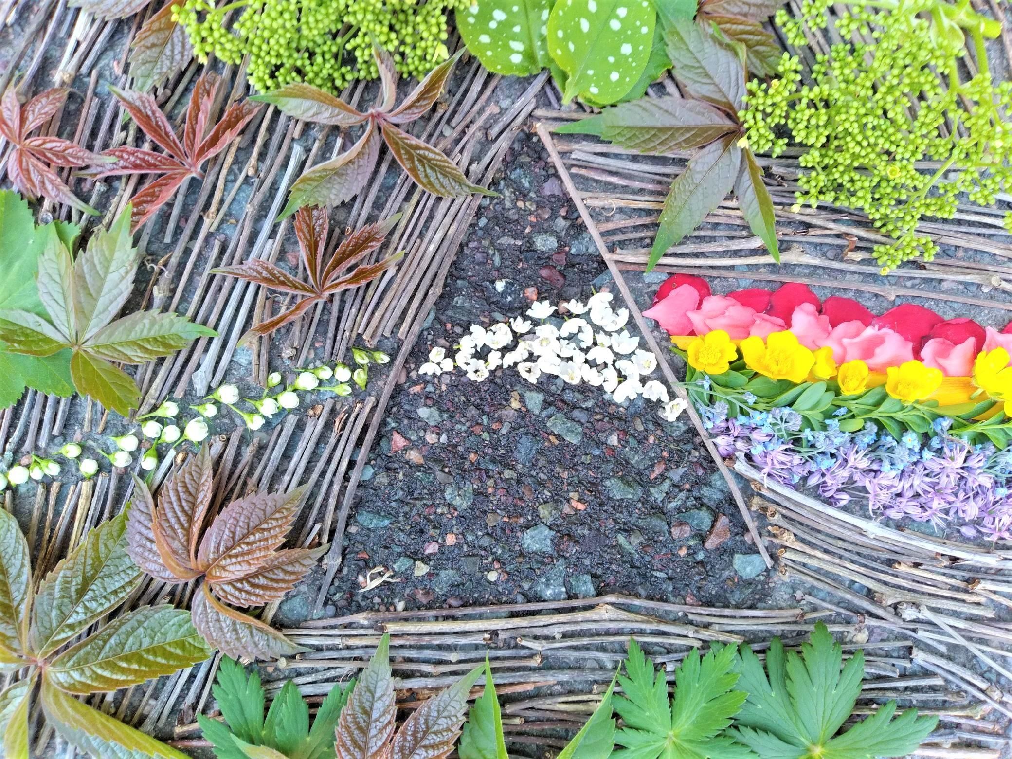 Ephemeral Nature Art - Dark Side of the Moon : 6 Steps (with Pictures ...