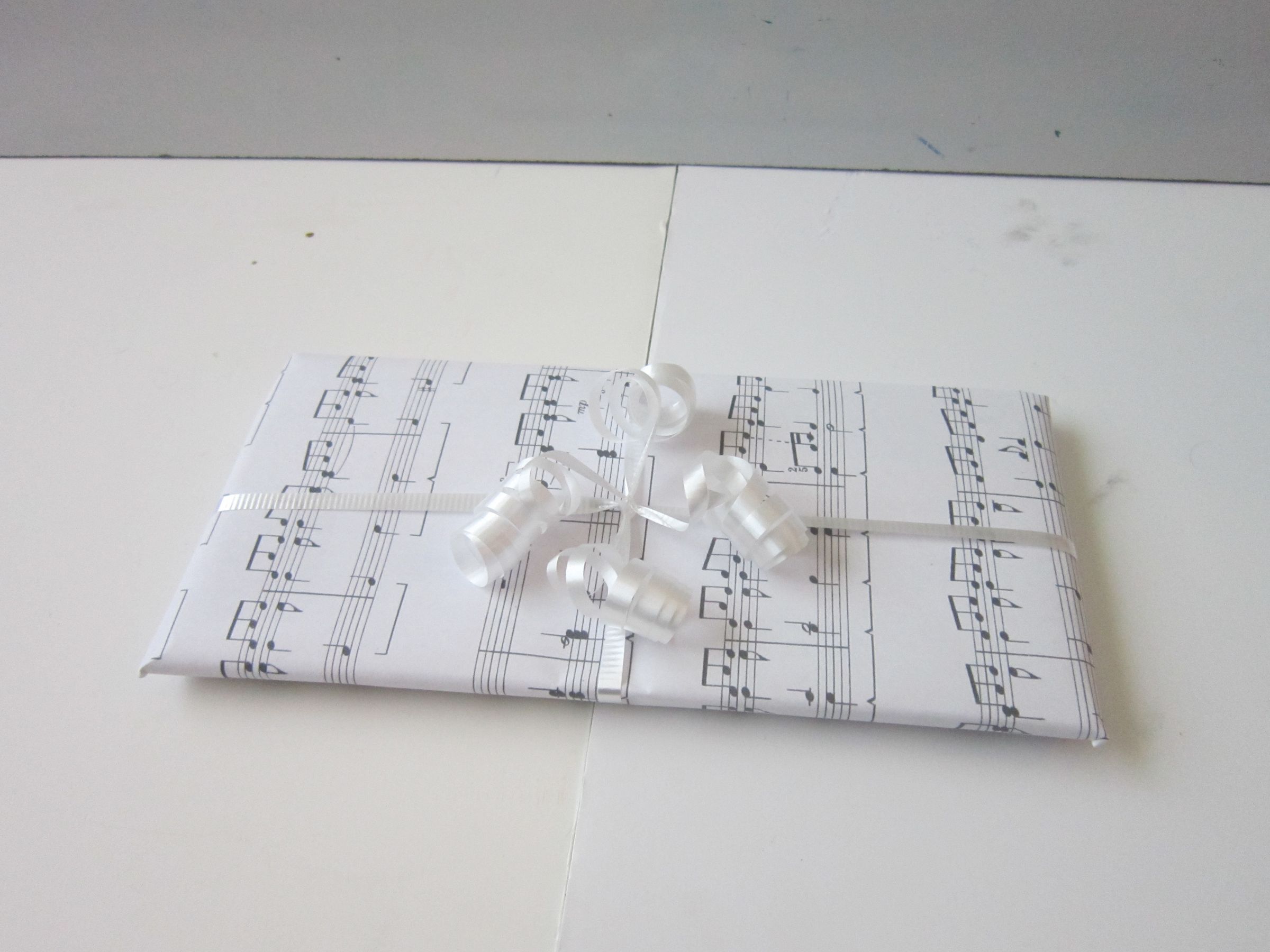 Musical-Themed Chocolate Gift : 4 Steps - Instructables