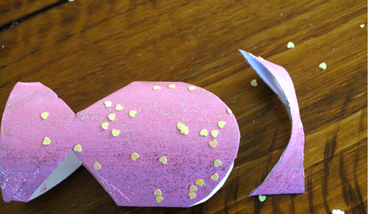 DIY Toilet Roll Fish Decor. : 7 Steps - Instructables
