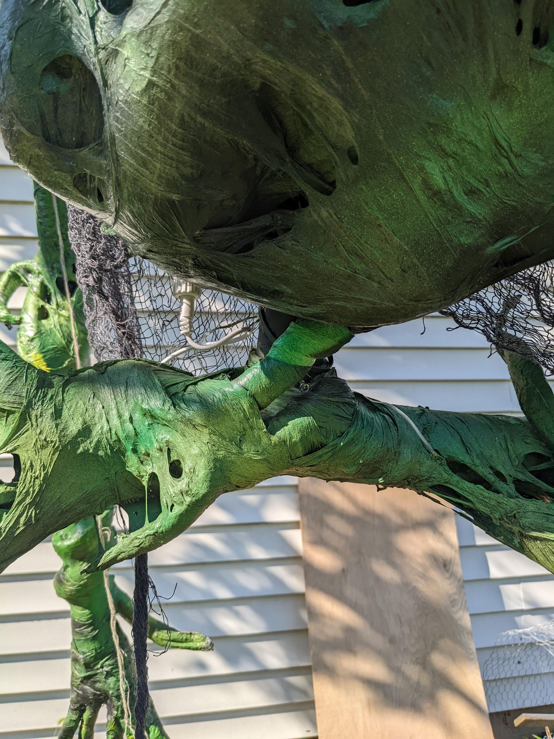 DIY 12ft Grimacing Pumpkin Monster Halloween Prop /Decoration : 5 Steps ...