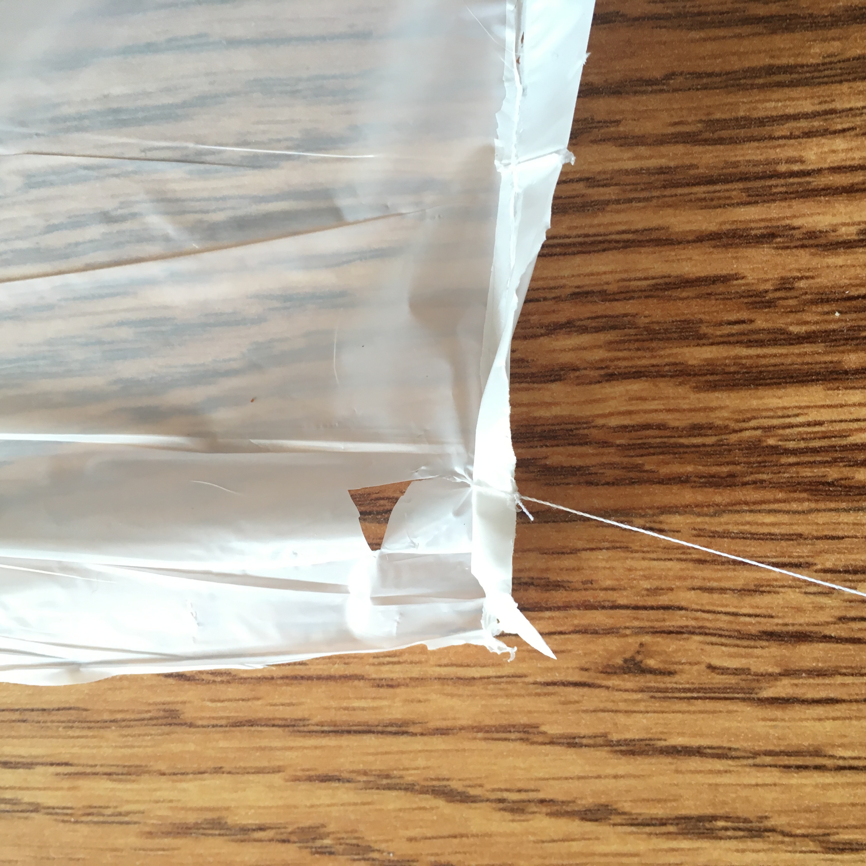 Easy and Lightweight Egg Drop Protection Device : 5 Steps - Instructables