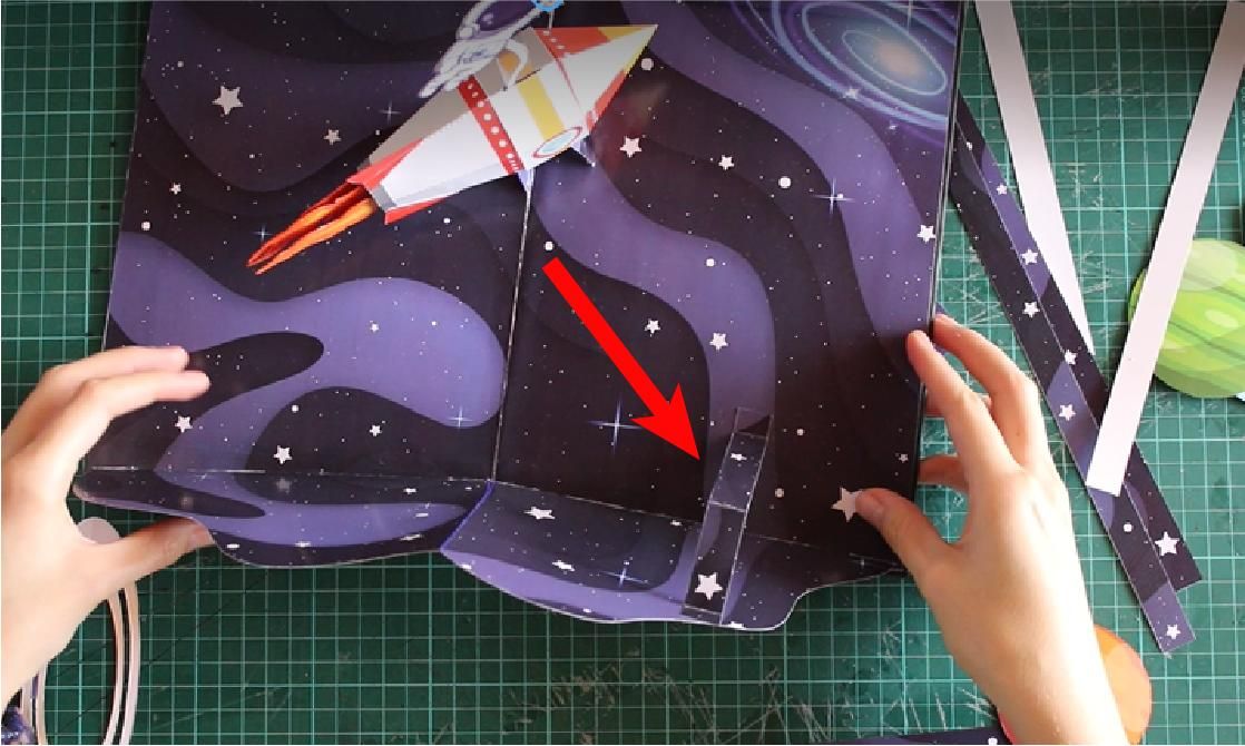 Pop-Up SPACE Card : 22 Steps (with Pictures) - Instructables