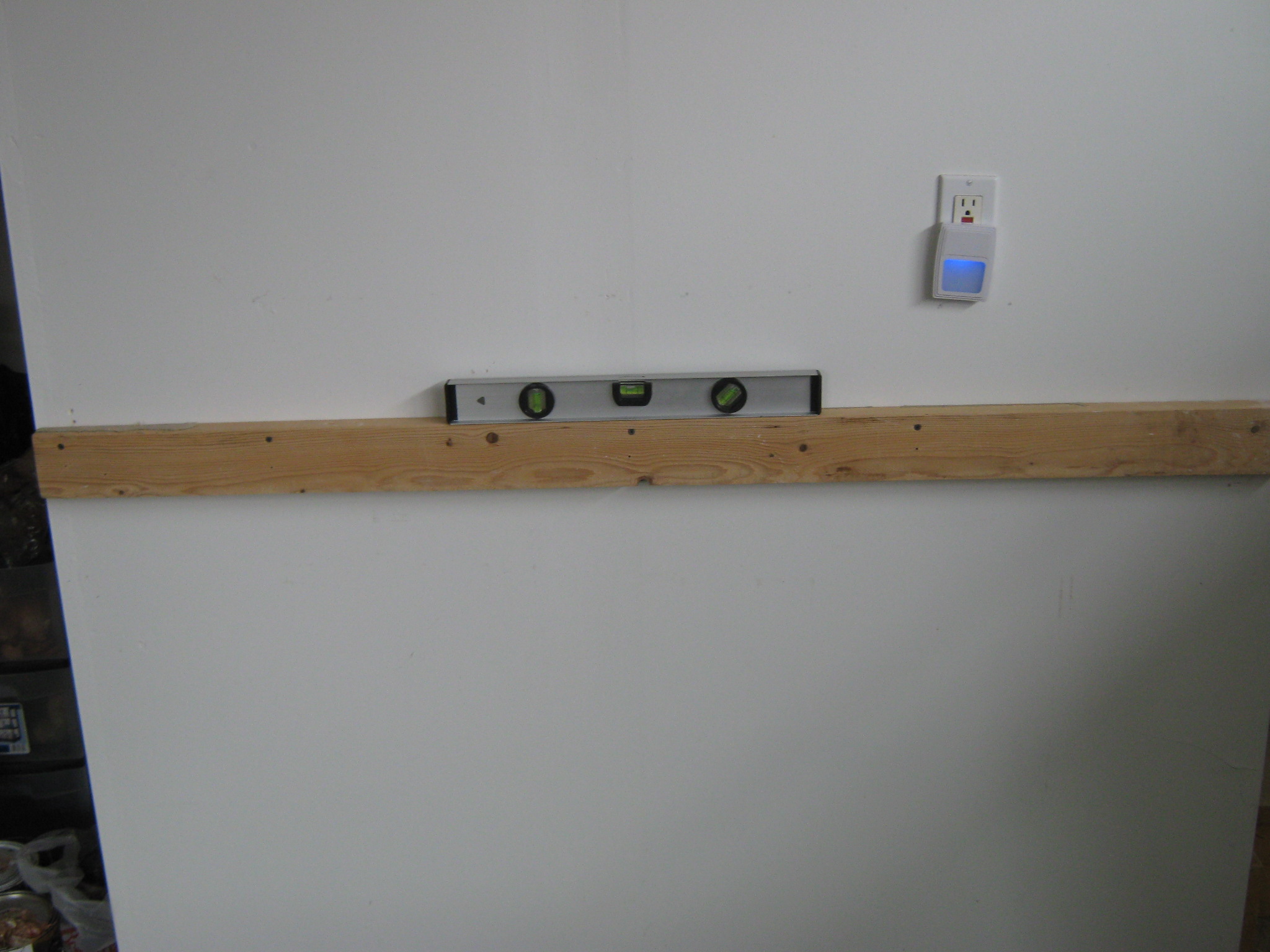 Folding Garage Counter From a Door. : 5 Steps - Instructables