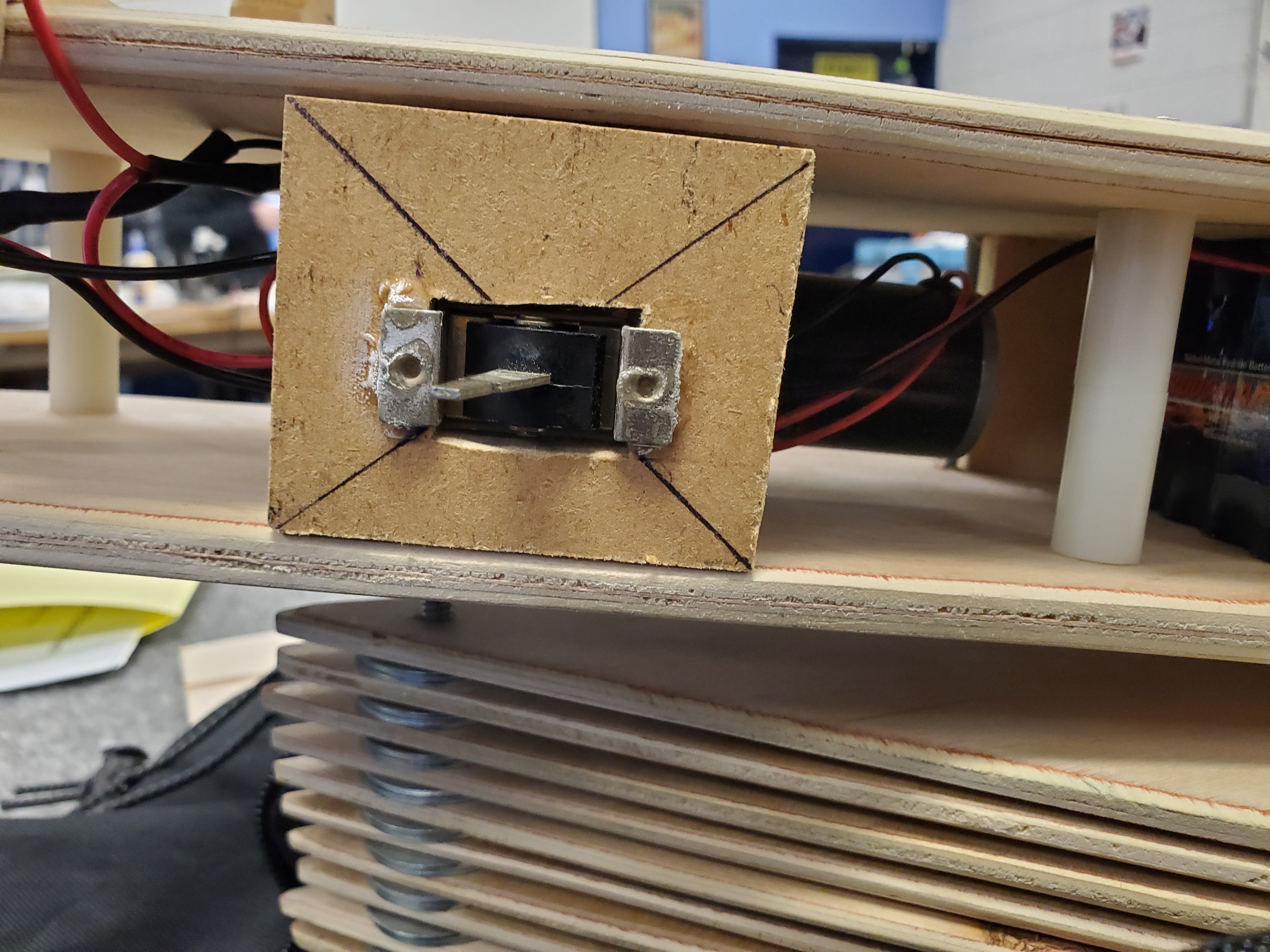 Deployable Shield : 12 Steps - Instructables