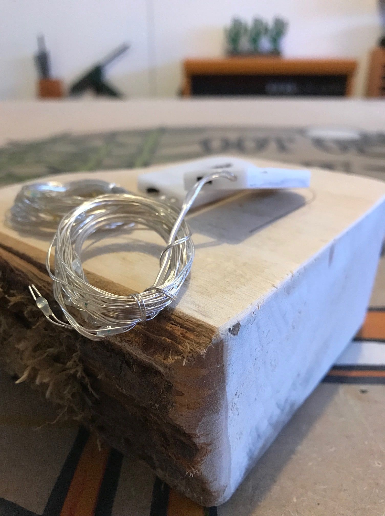 Rustic LED Log Lamp : 10 Steps (with Pictures) - Instructables