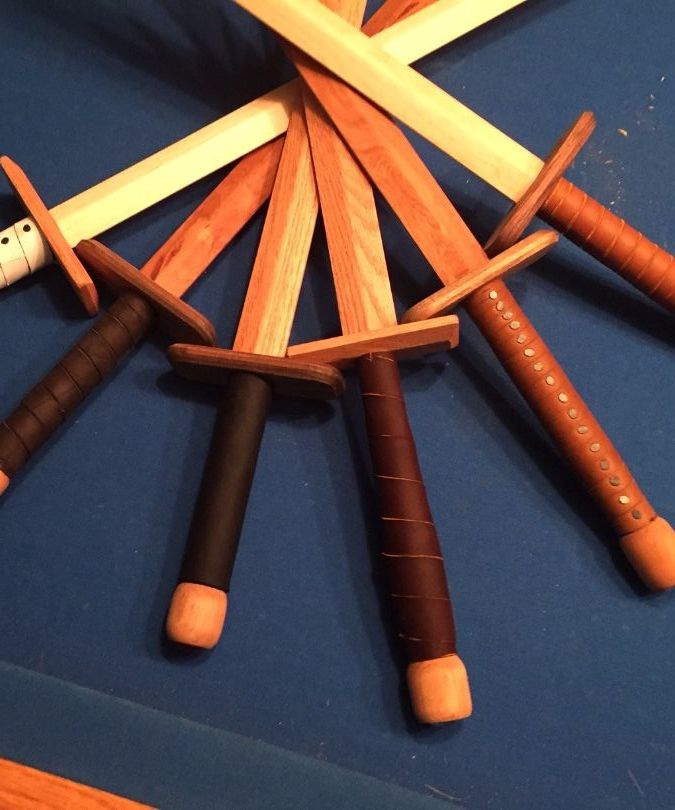 Wooden Swords and How I Learned to Love Leather-Work : 8 Steps (with ...