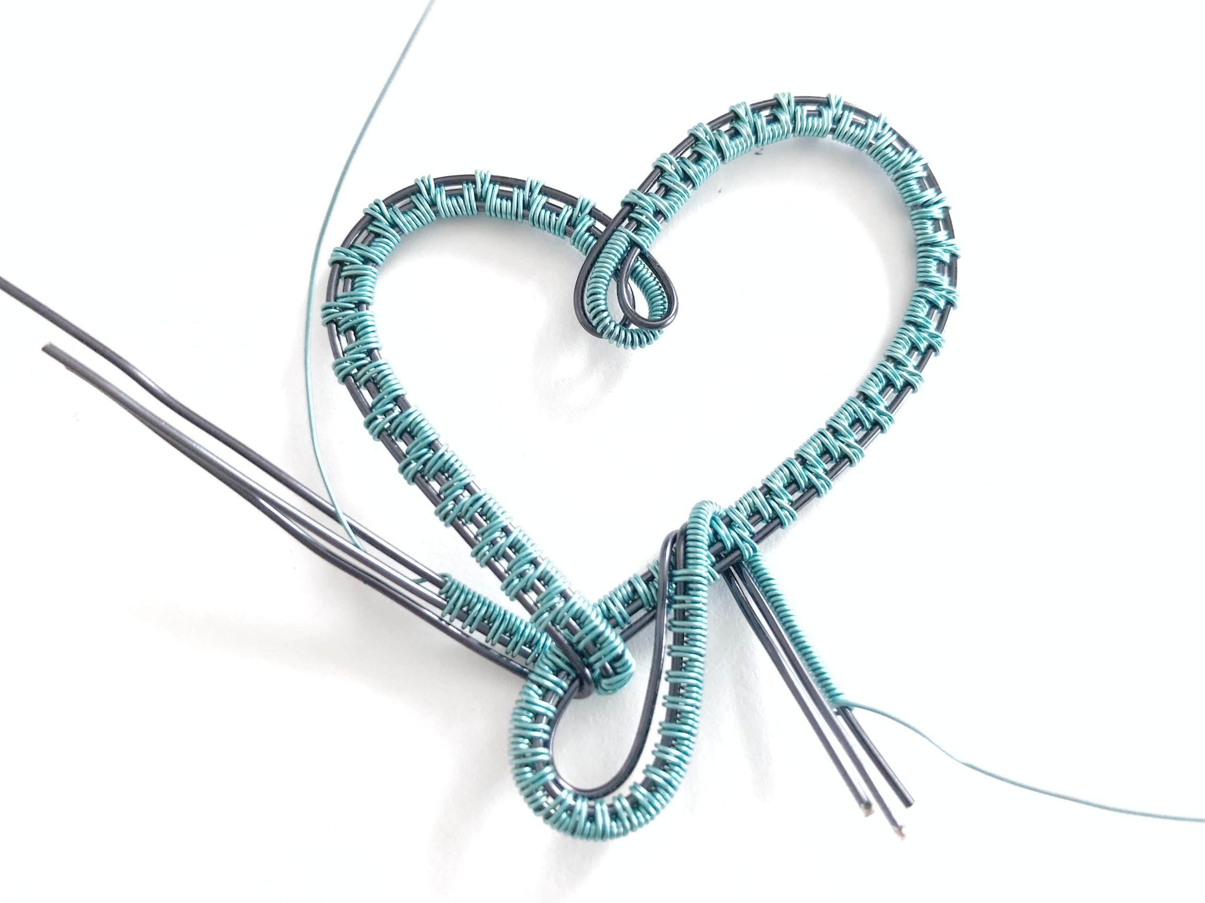 Woven Wire Hearts : 17 Steps (with Pictures) - Instructables