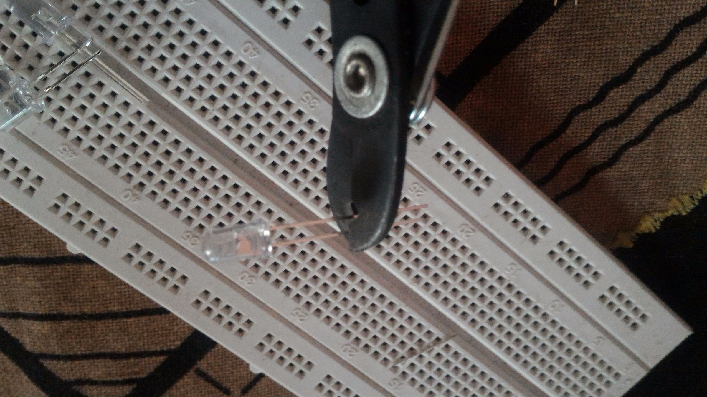 LED Lighting on Breadboard : 6 Steps (with Pictures) - Instructables
