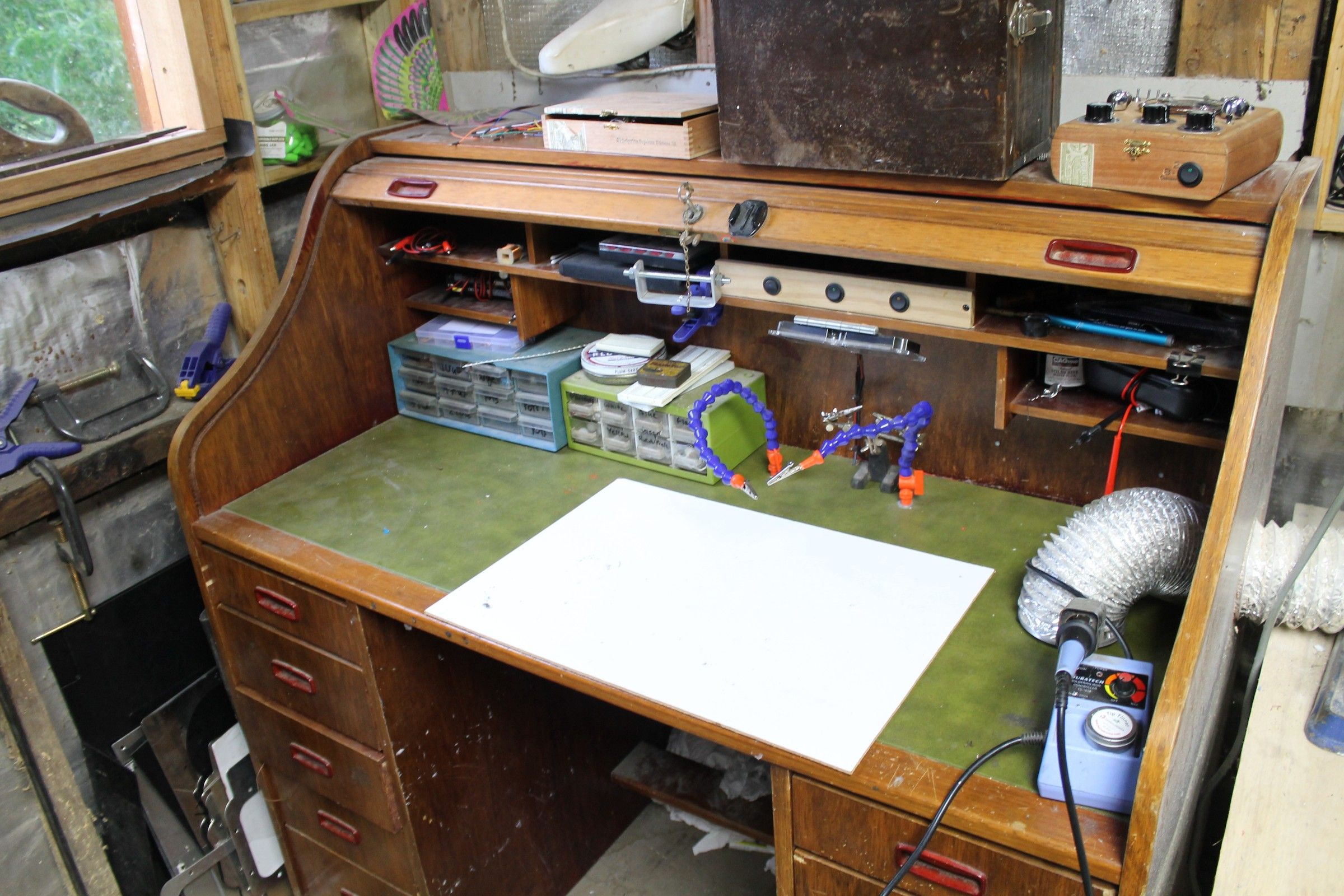 How to Build Your 1st Circuit : 20 Steps (with Pictures) - Instructables