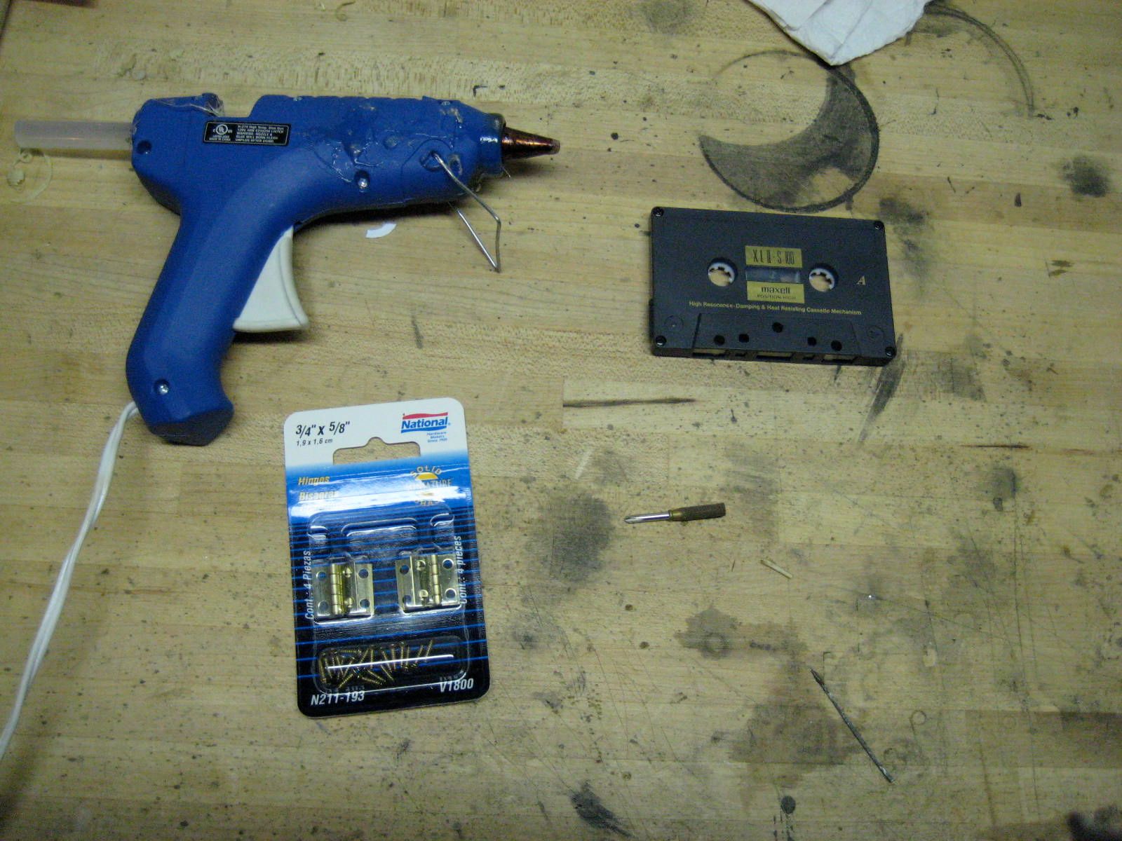 Cassette Tape Wallet / Money Clip : 6 Steps - Instructables