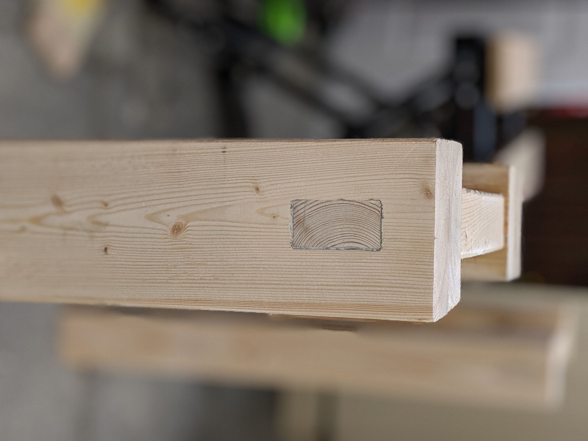 Simple Wood Workbench : 4 Steps (with Pictures) - Instructables