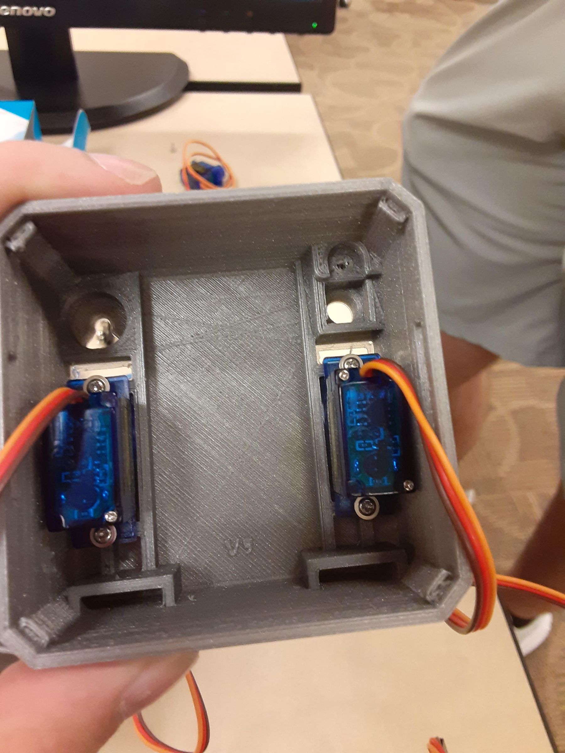 Otto Bot (I Named Mine Spike) : 5 Steps - Instructables