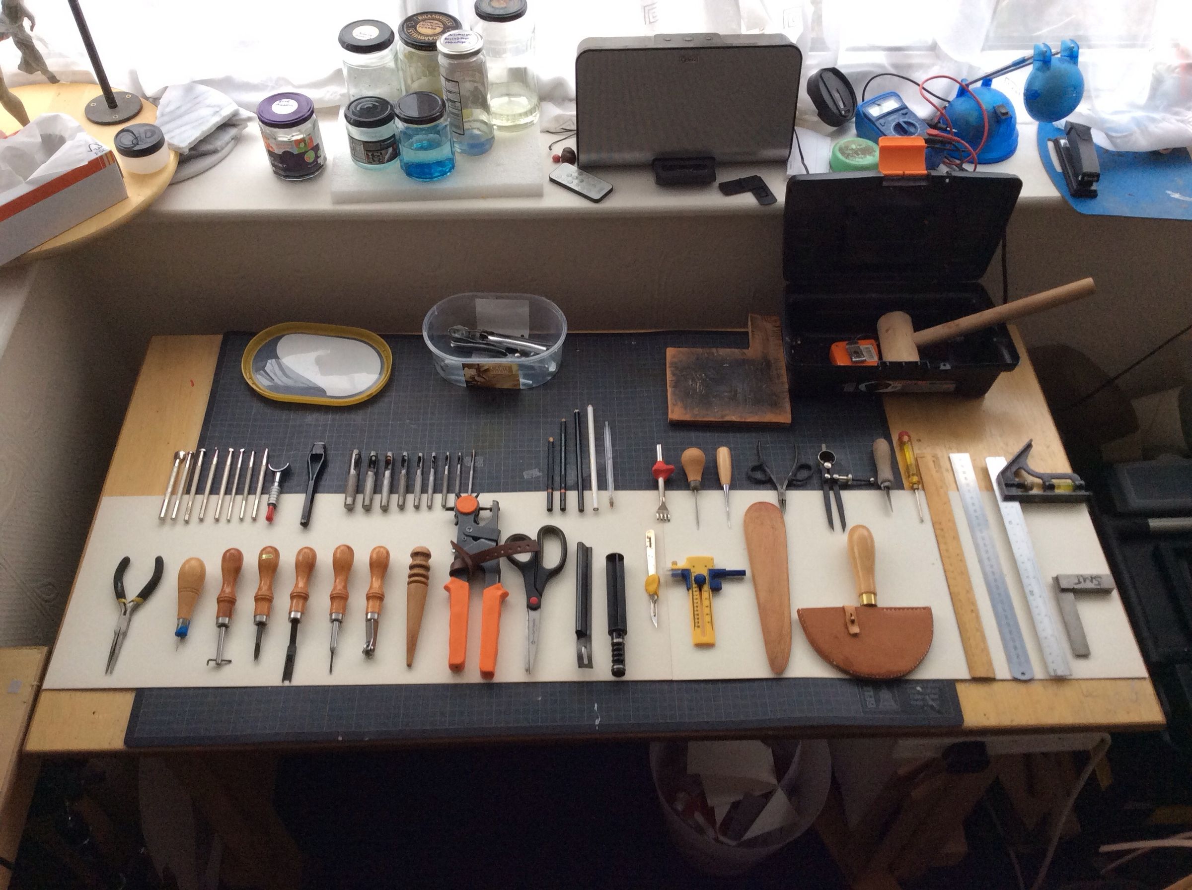 Leatherworkers Tool Carousel : 10 Steps (with Pictures) - Instructables
